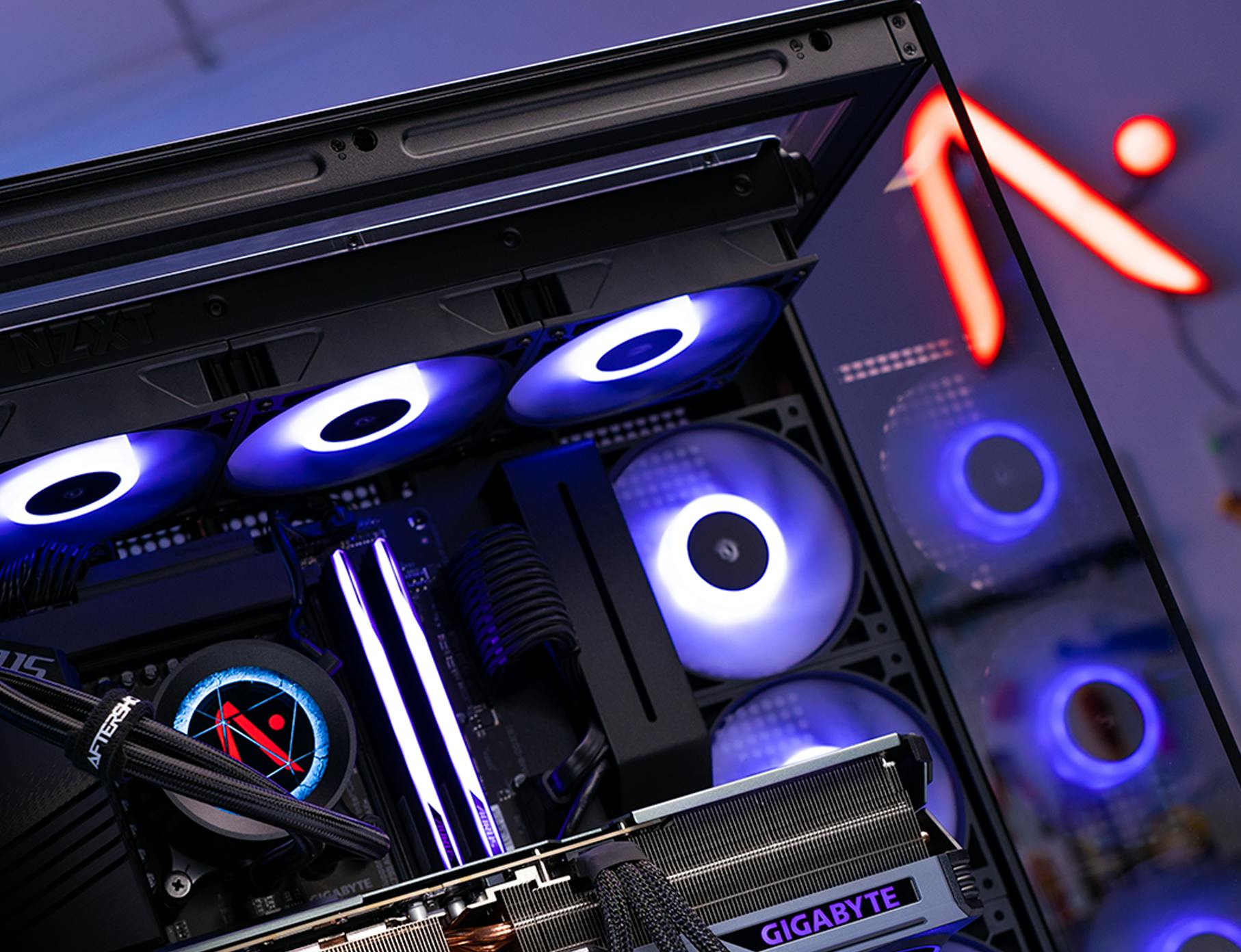 Aftershock HYPERGATE Aesthetic Focused PC