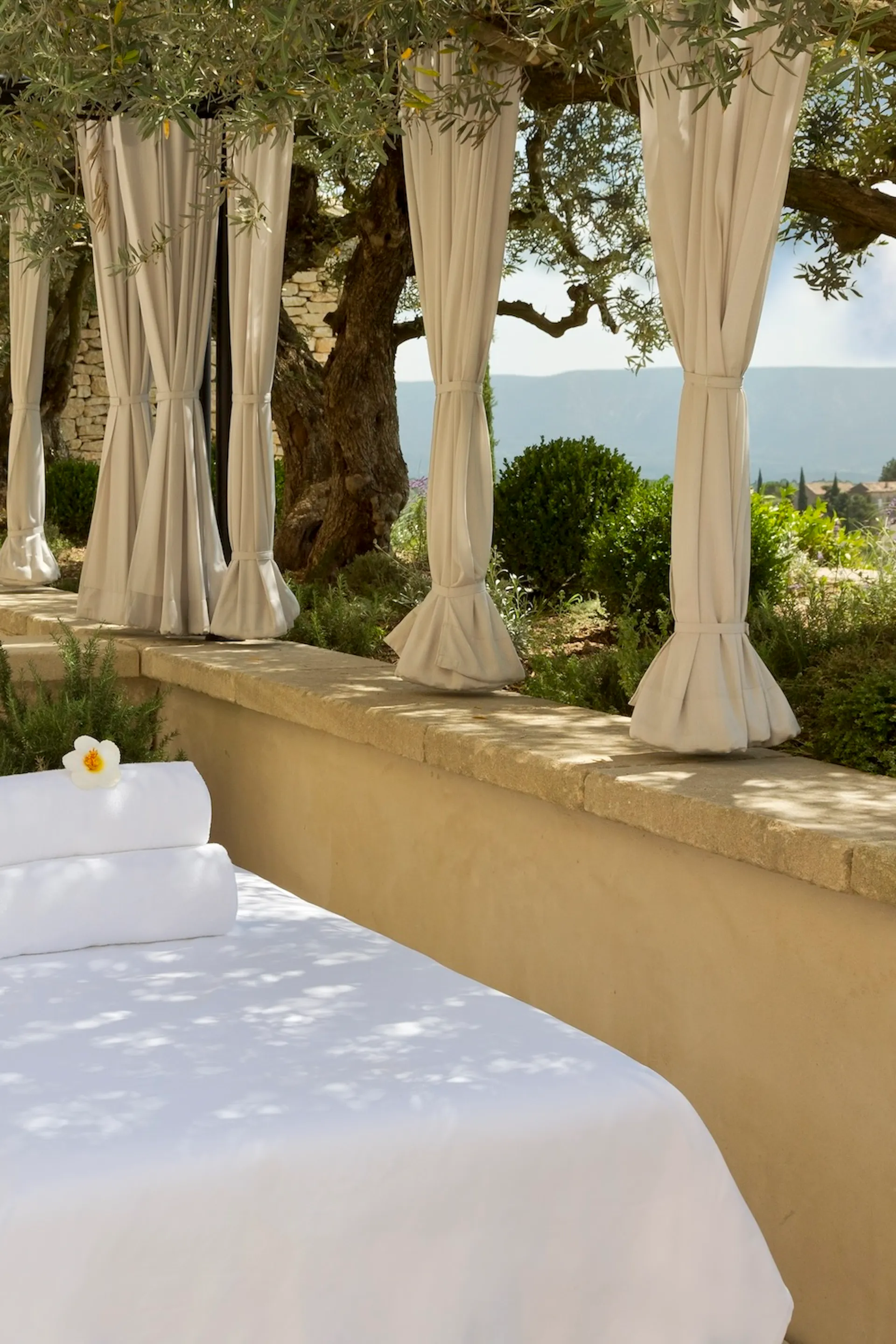 Palace Gordes | Hôtel de Luxe | Airelles Gordes La Basitide