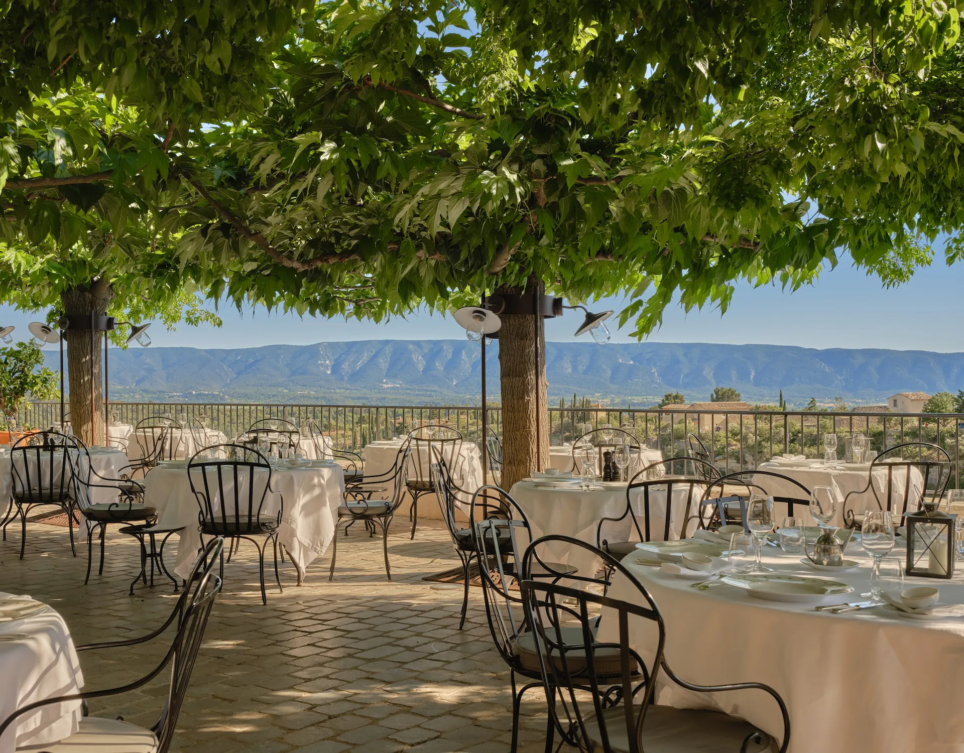 La Bastide de Gordes | Luxurious hotel Palace | Airelles