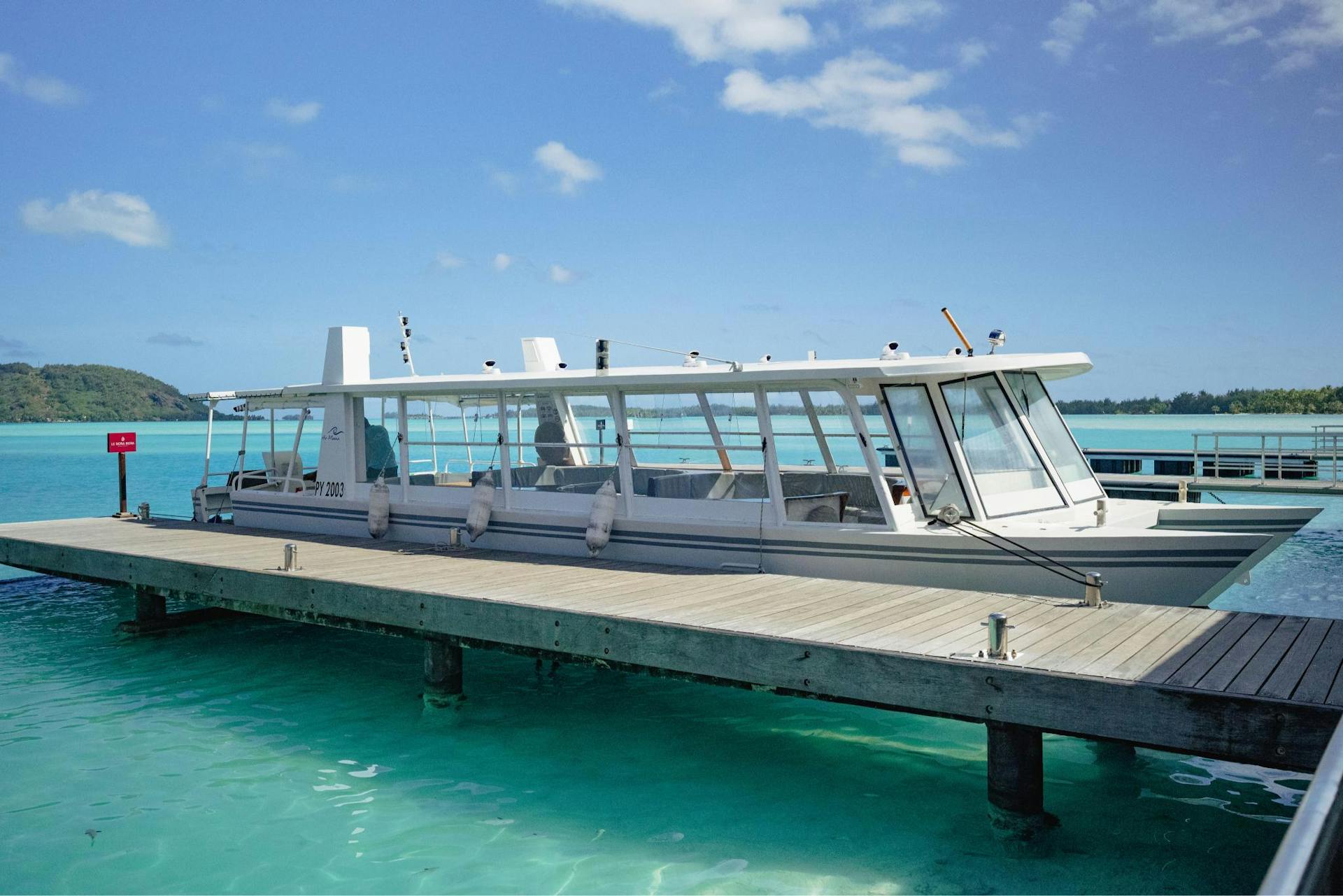 Bora Bora shuttle - Schedule and information | Air Moana