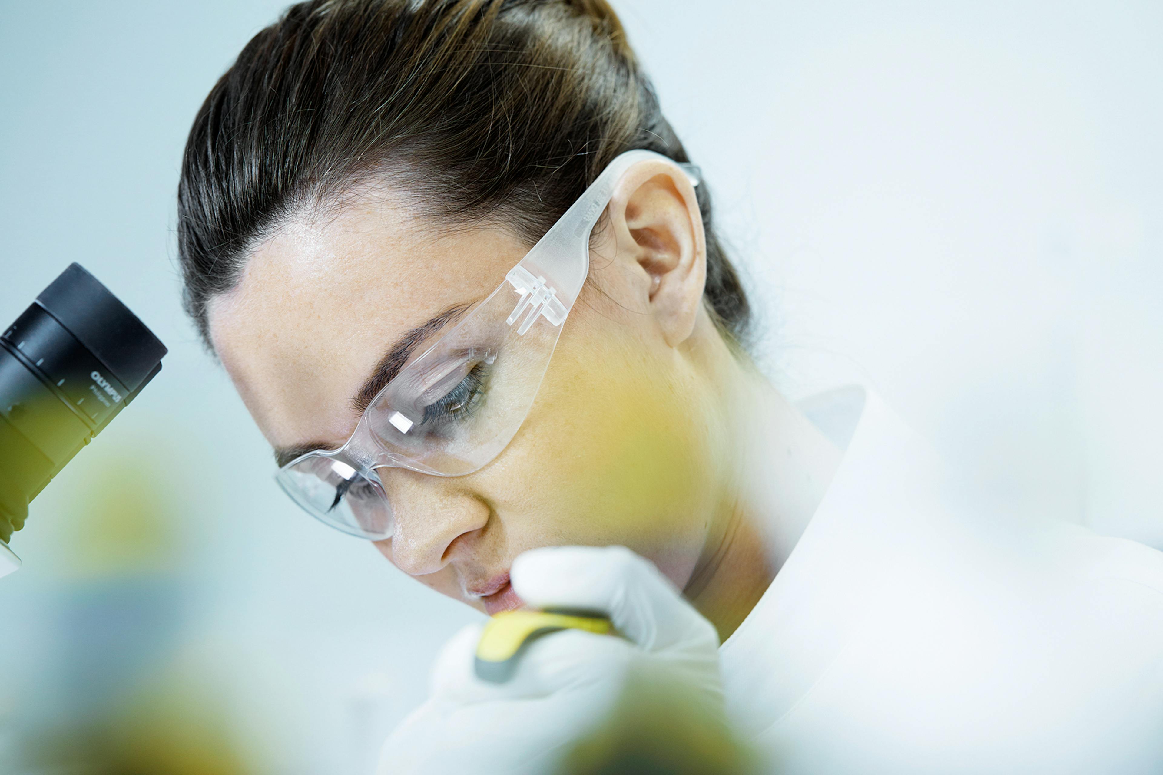 Manufacturing - Alvotech - Better Access Better Lives