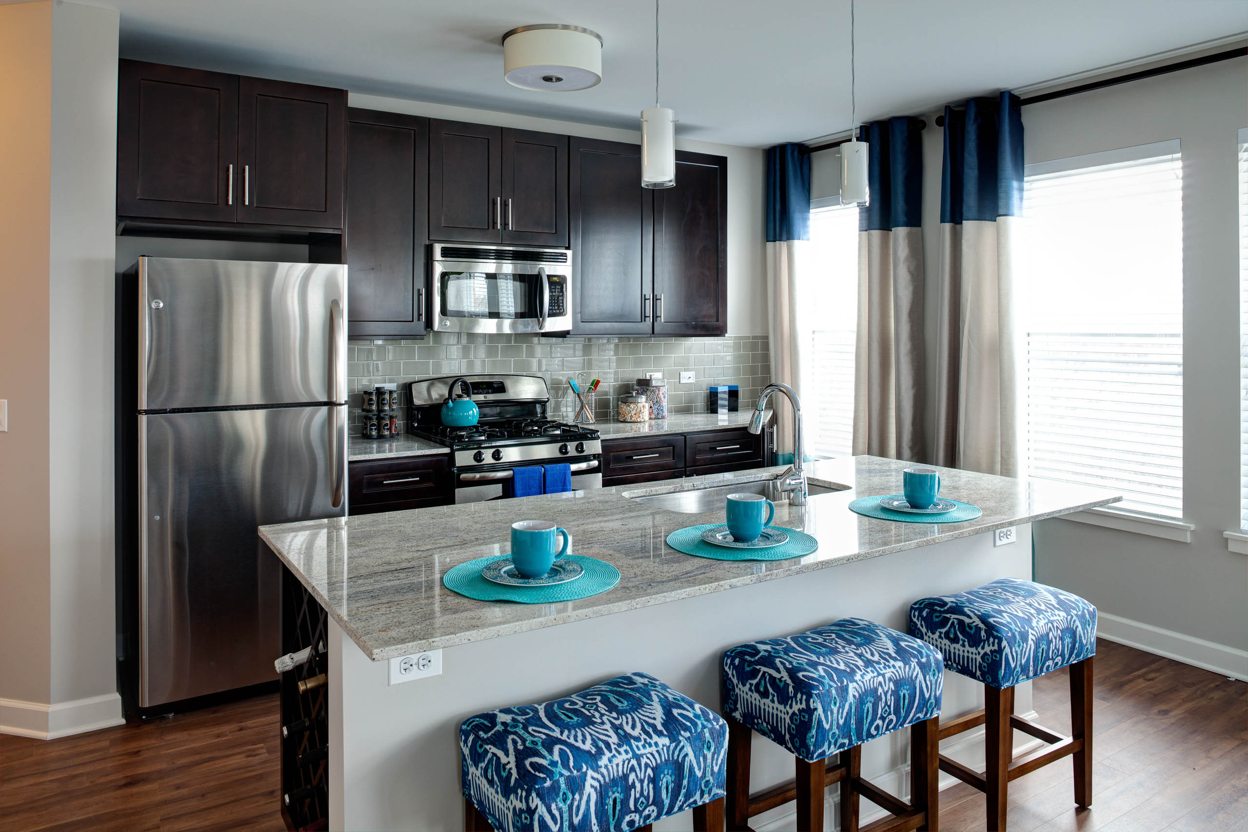 Evanston Luxury Apartment Amenities | AMLI Evanston