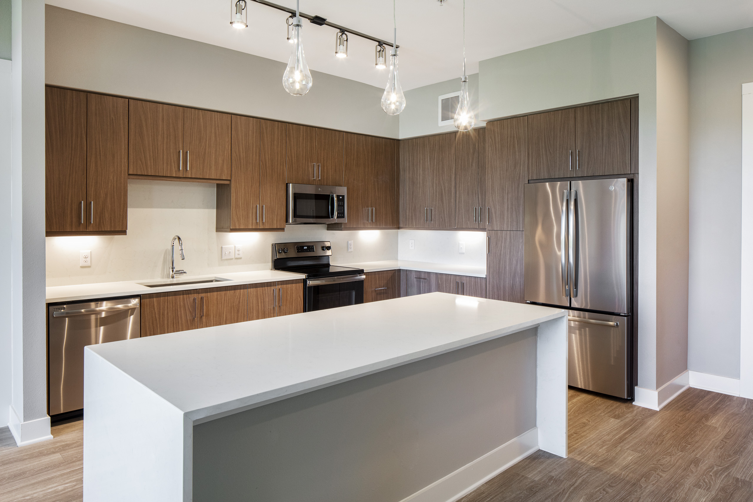 Luxury East Riverside Austin Apartments | AMLI South Shore