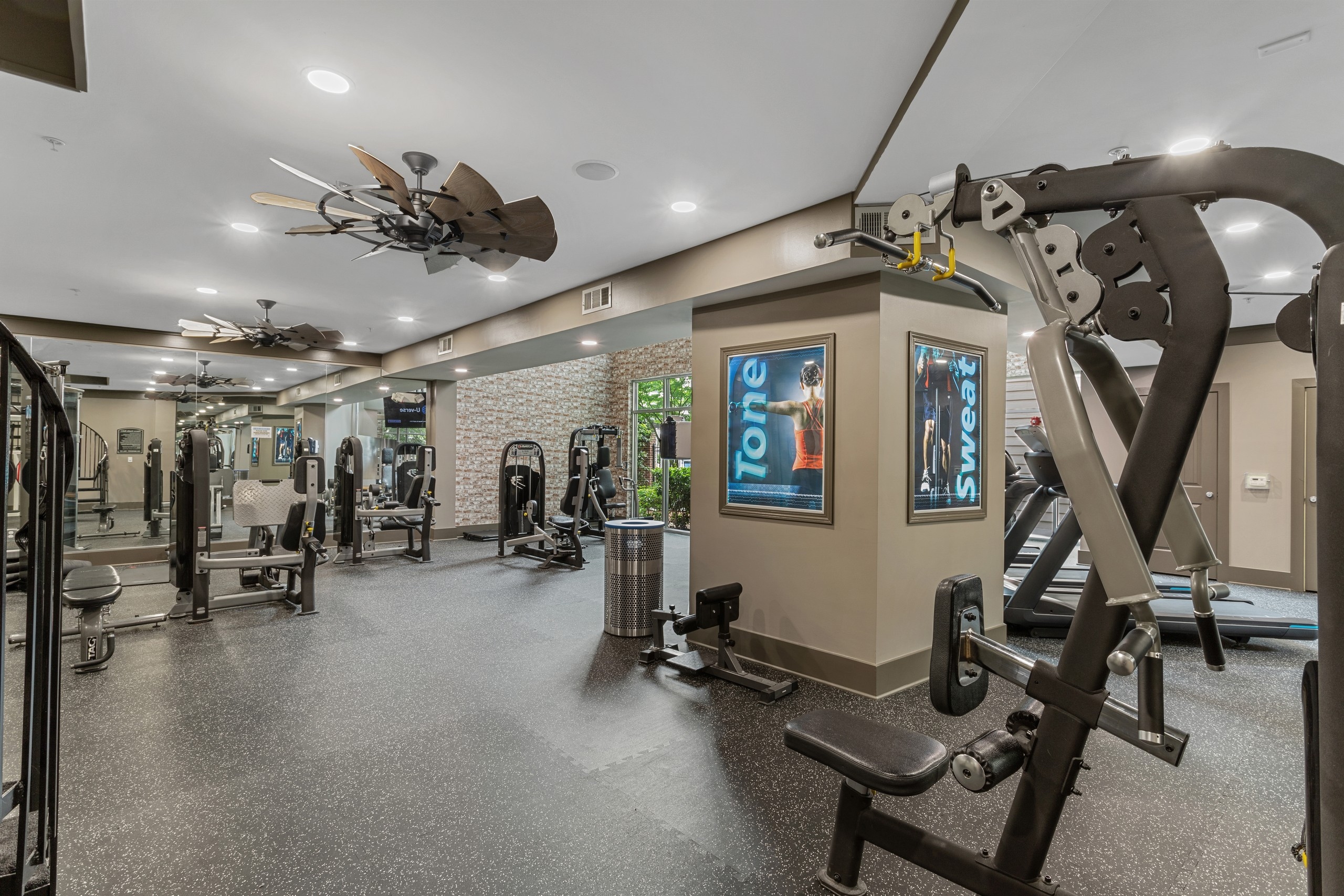 Apartments in Alpharetta, GA | AMLI North Point