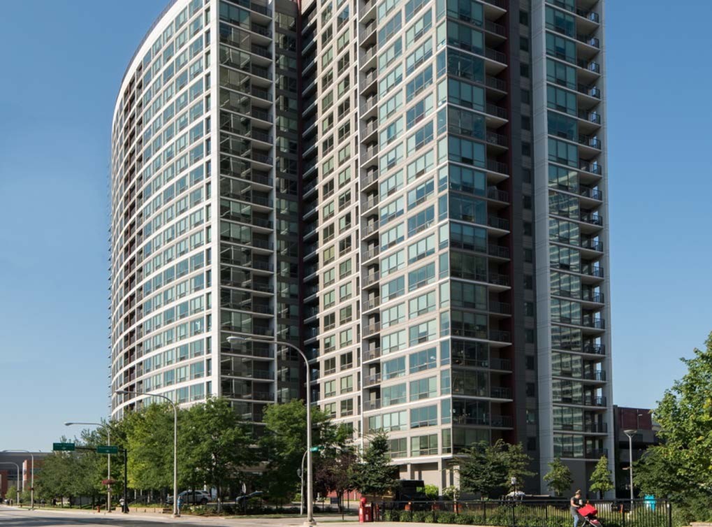 Contact Us for Apartment Tours & Inquiries | AMLI 900