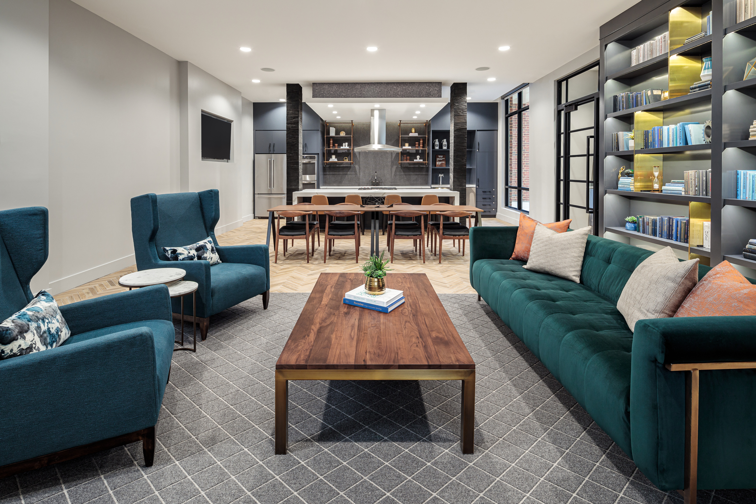 Luxury Addison Apartments in Addison, TX | AMLI Addison