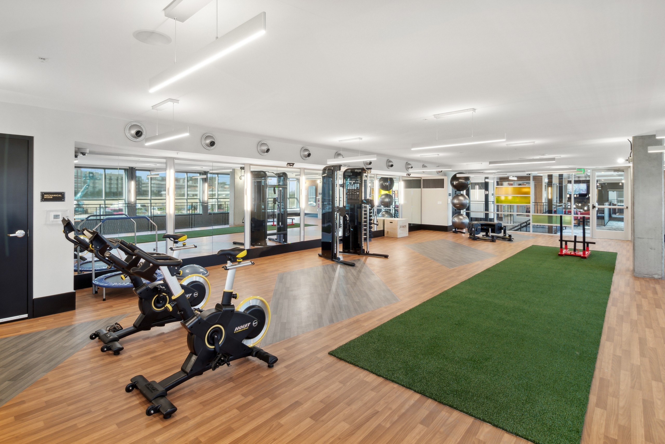 RiNo Apartments near Brighton Blvd | AMLI RiNo