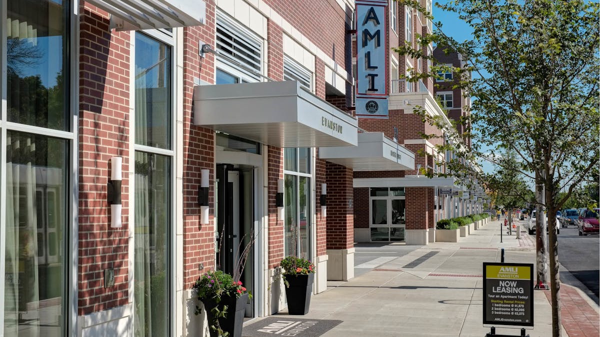 Studio to 3-Bedroom Evanston IL Apartments | AMLI Evanston