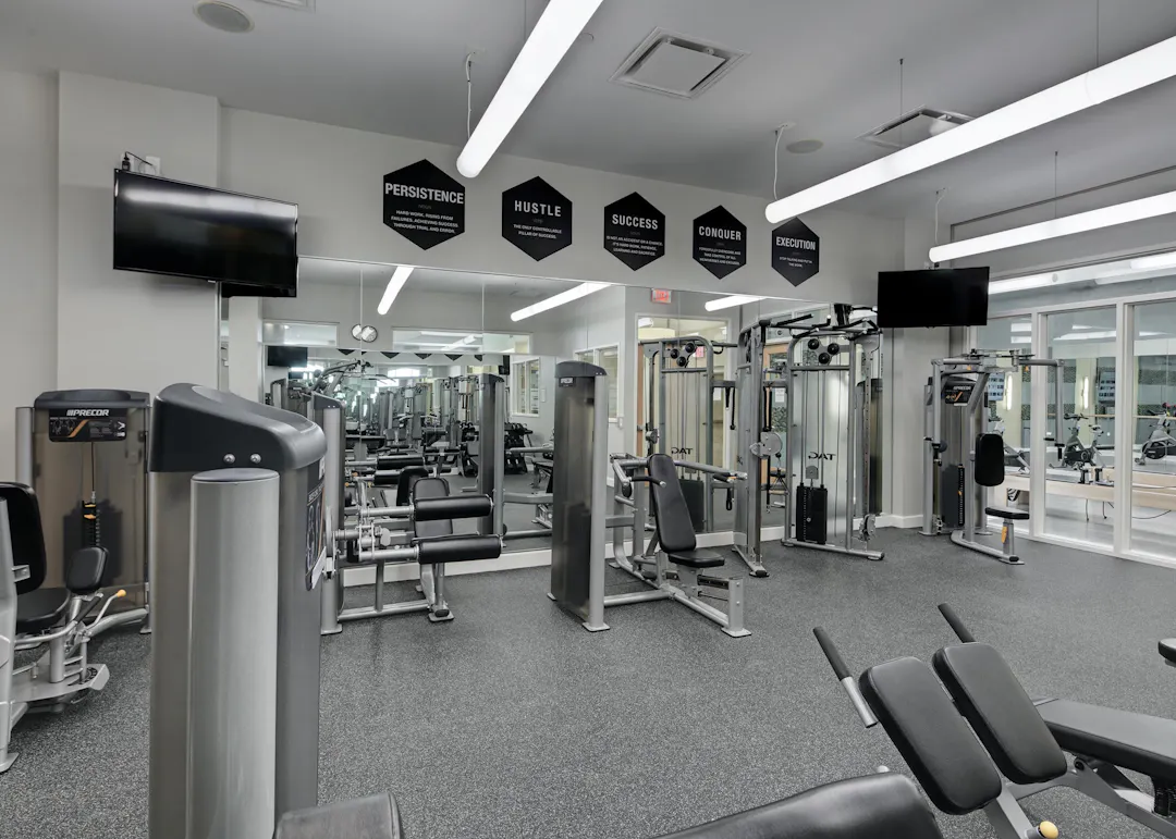 Amenities for Luxury Apartments in Evanston | AMLI Evanston