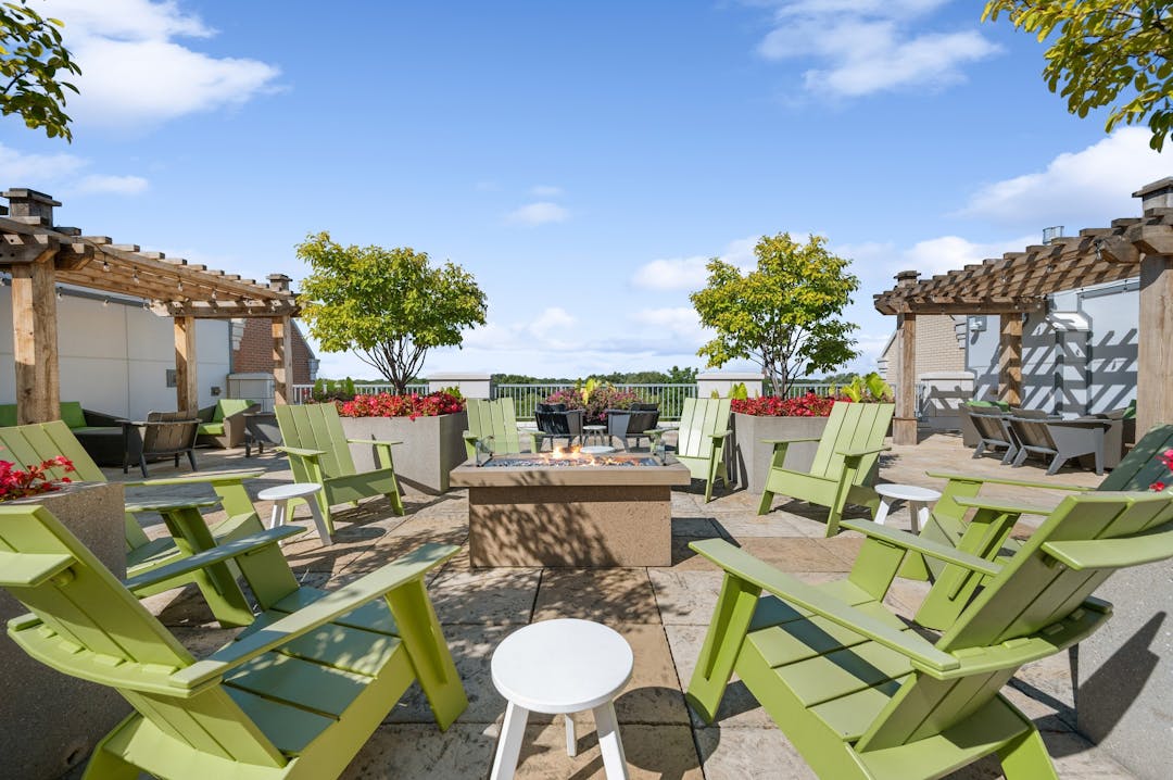 Amenities for Luxury Apartments in Evanston | AMLI Evanston