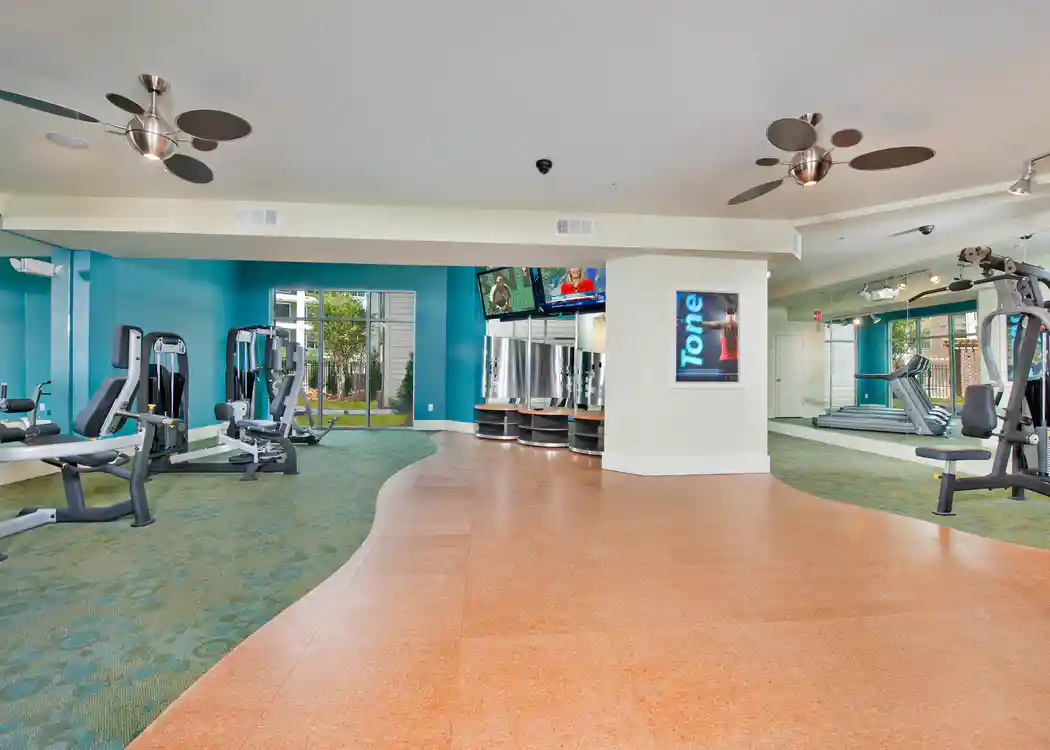 Luxury North Point Apartments | AMLI North Point