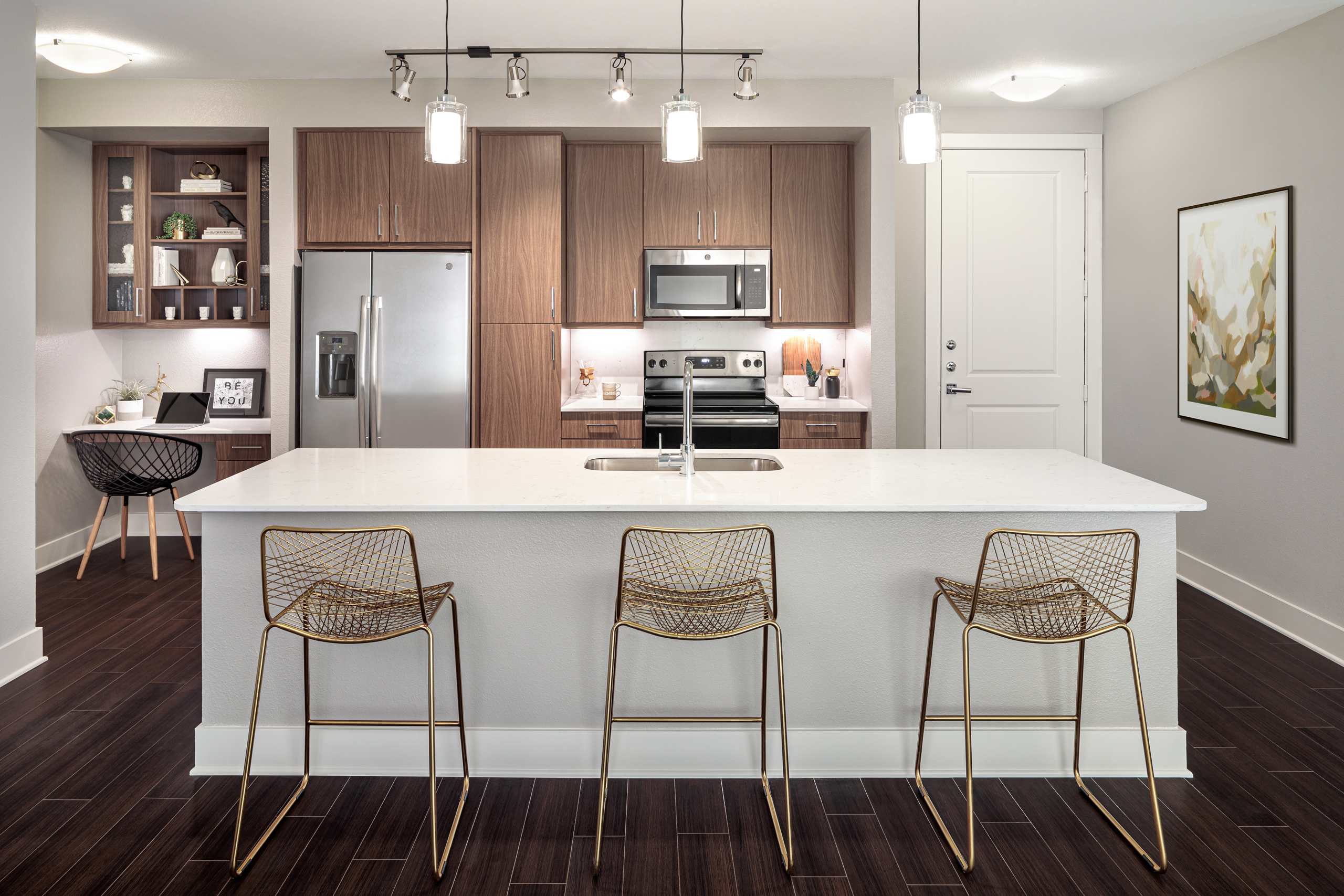 Studio, 1 & 2 BR Addison Apartments | AMLI Addison