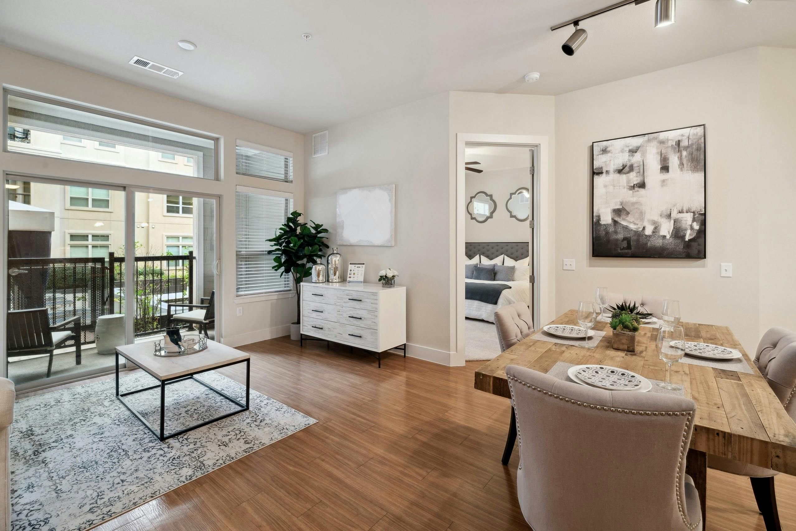 Studio, 1 & 2 Bedroom Apartments in Lone Tree | AMLI RidgeGate