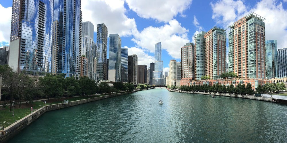 River North Apartments in Downtown Chicago | AMLI River North