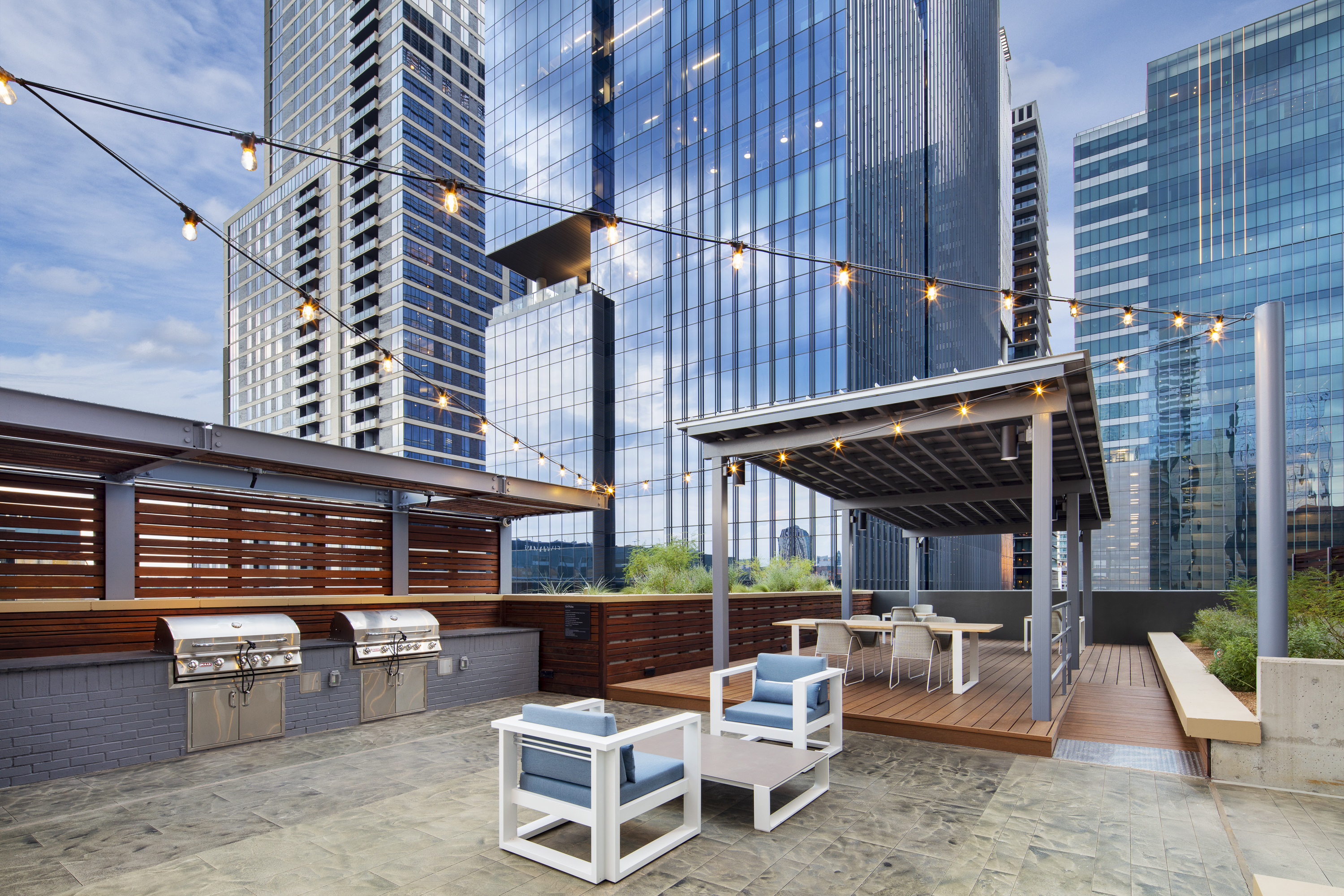 AMLI on 2ND | Downtown Austin High-Rise Apartments in 2nd Street District