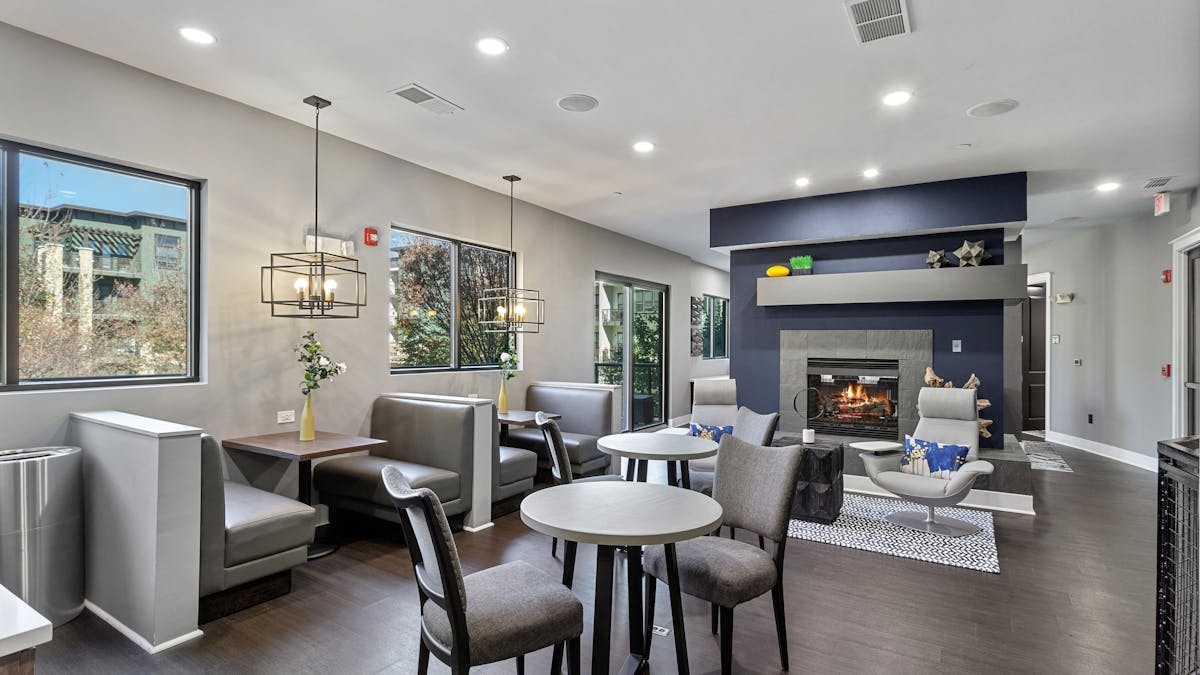 Luxury Apartments in Old 4th Ward | AMLI Parkside