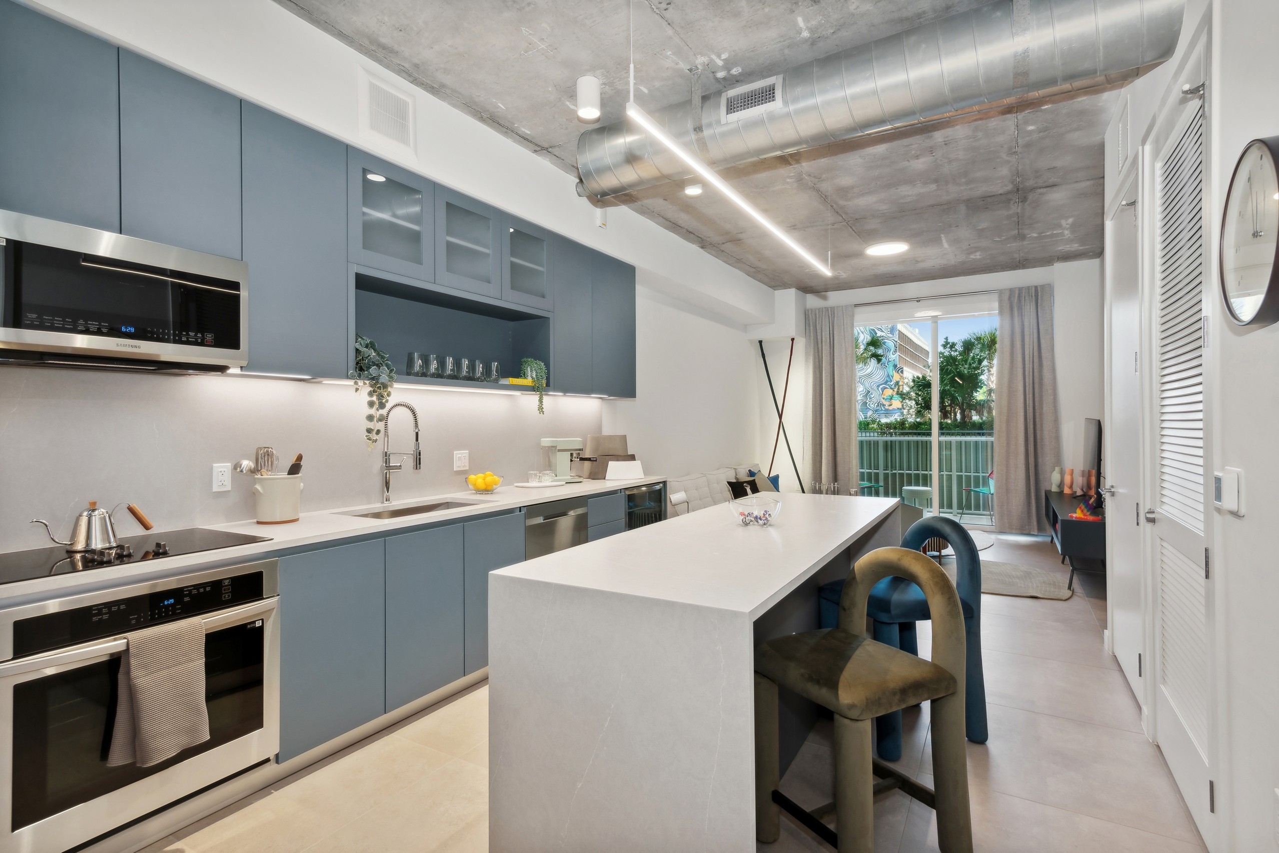 Wynwood Luxury Apartments | AMLI Wynwood Amenities
