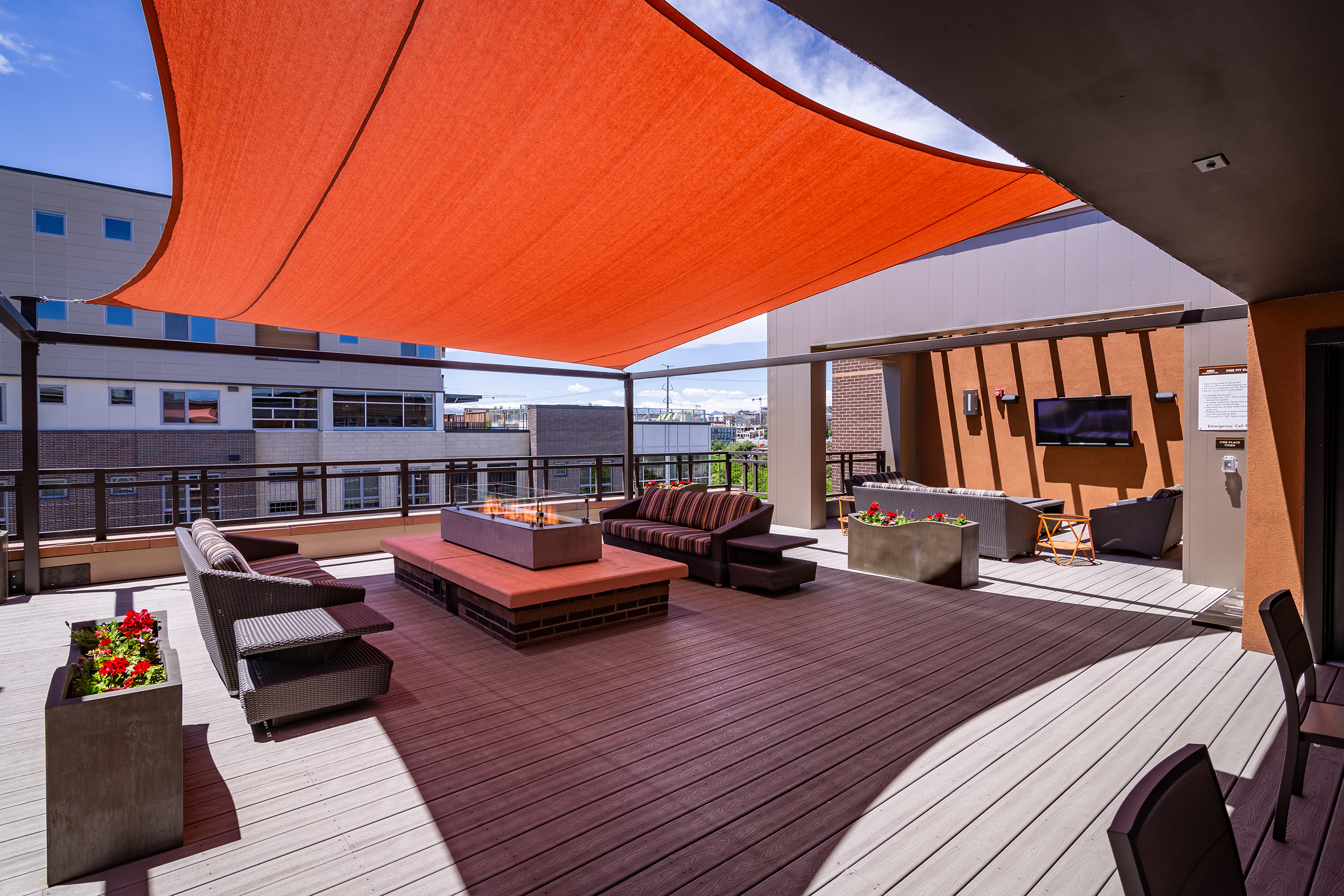 AMLI Riverfront Park | Luxury Apartments in LoDo Denver