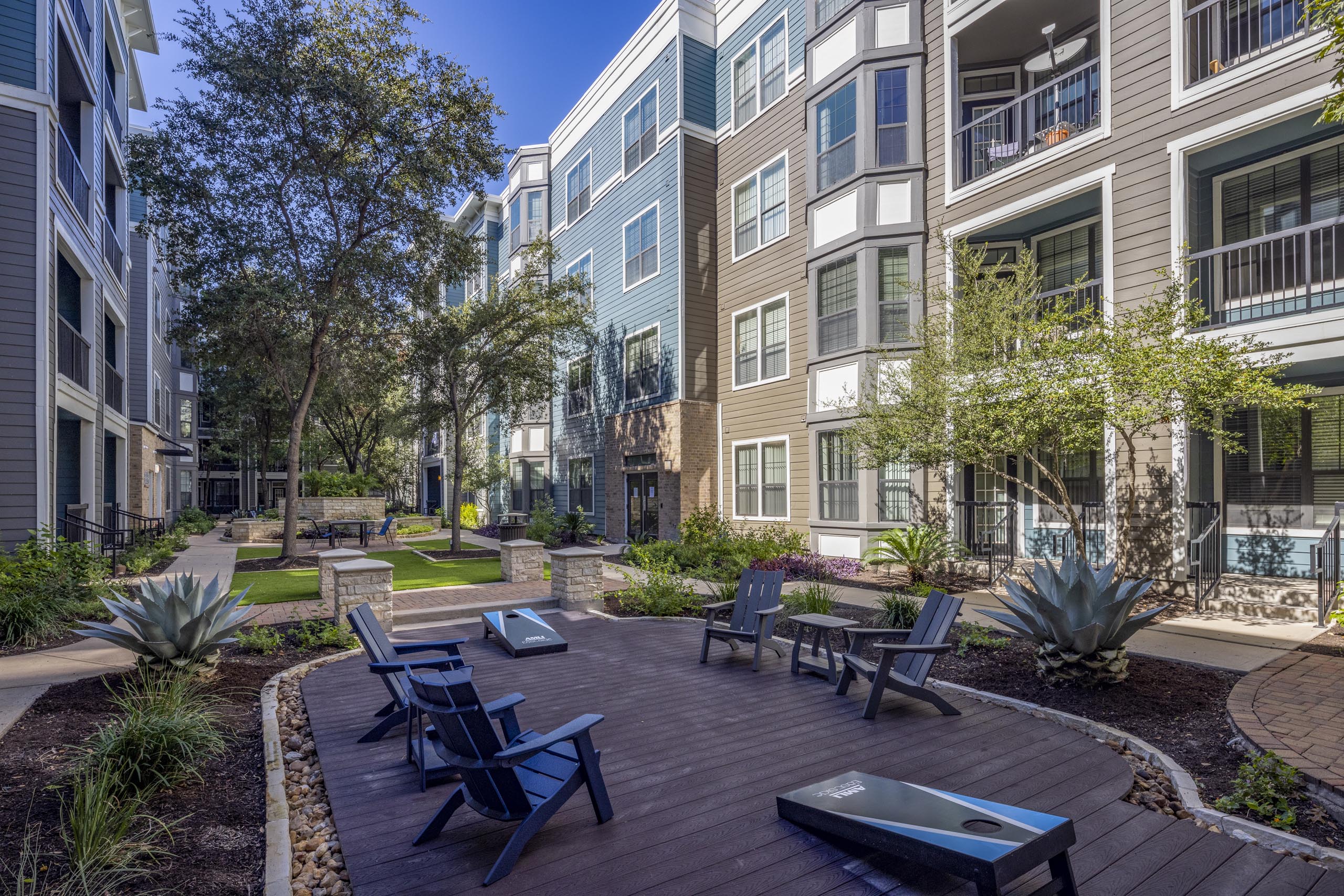 East Austin Luxury Apartments | AMLI Eastside