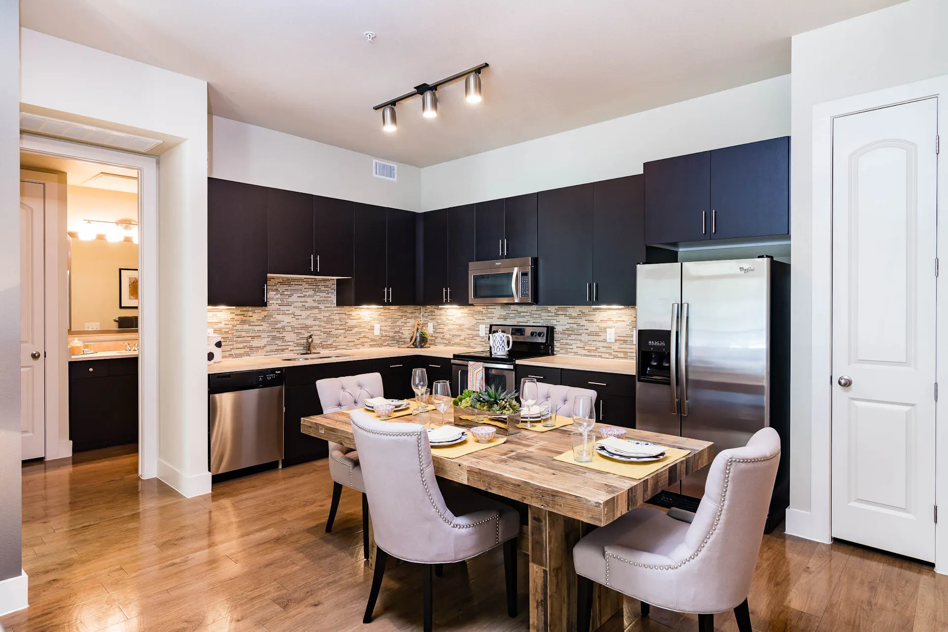 Studio to 3 Bedroom Apartments in Lone Tree CO | AMLI RidgeGate