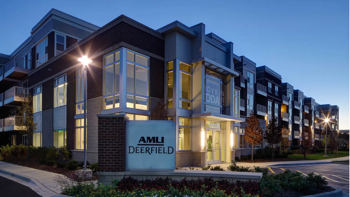 Deerfield Apartments | AMLI Deerfield