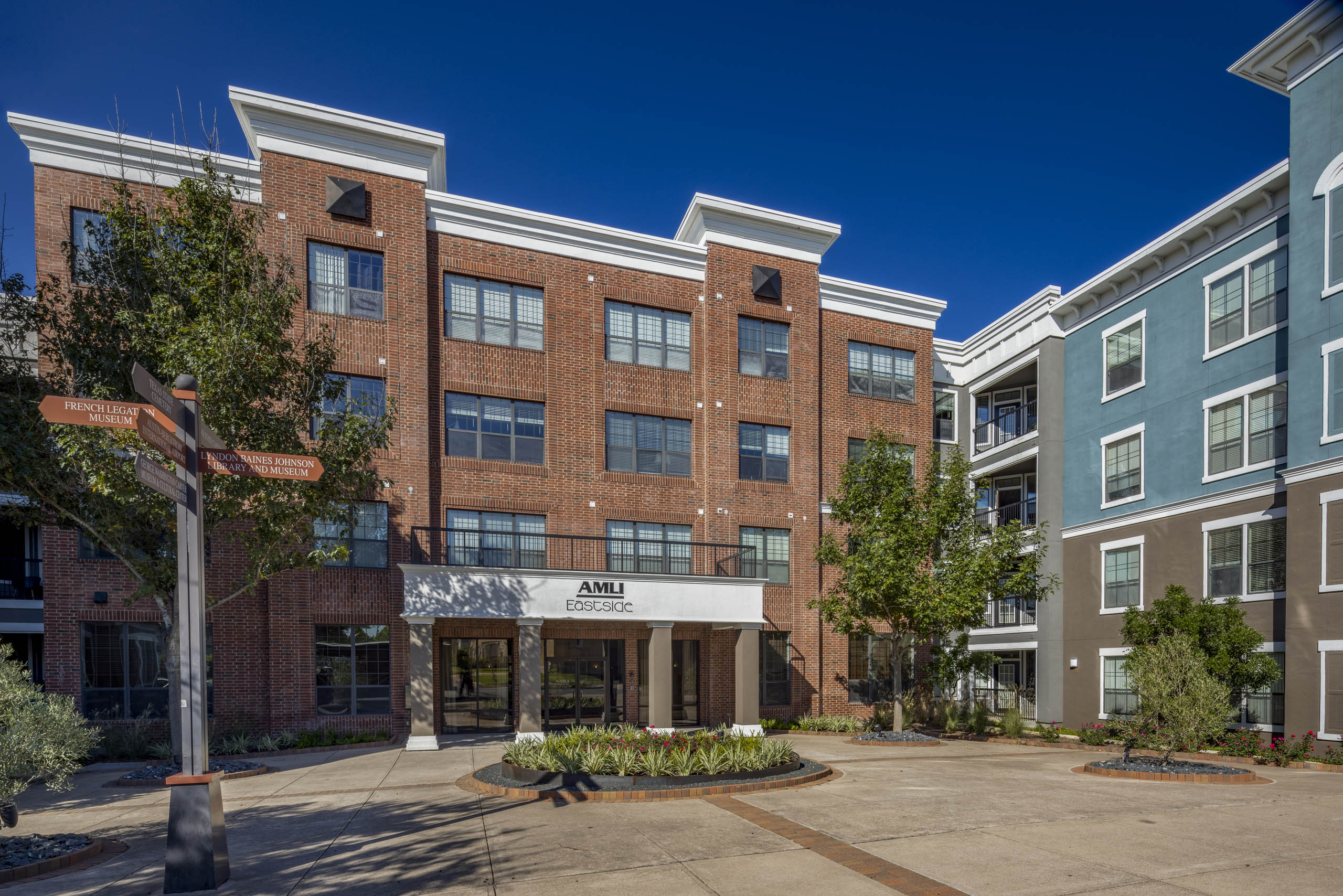 Contact Us for Tours, Inquiries & More | AMLI Eastside