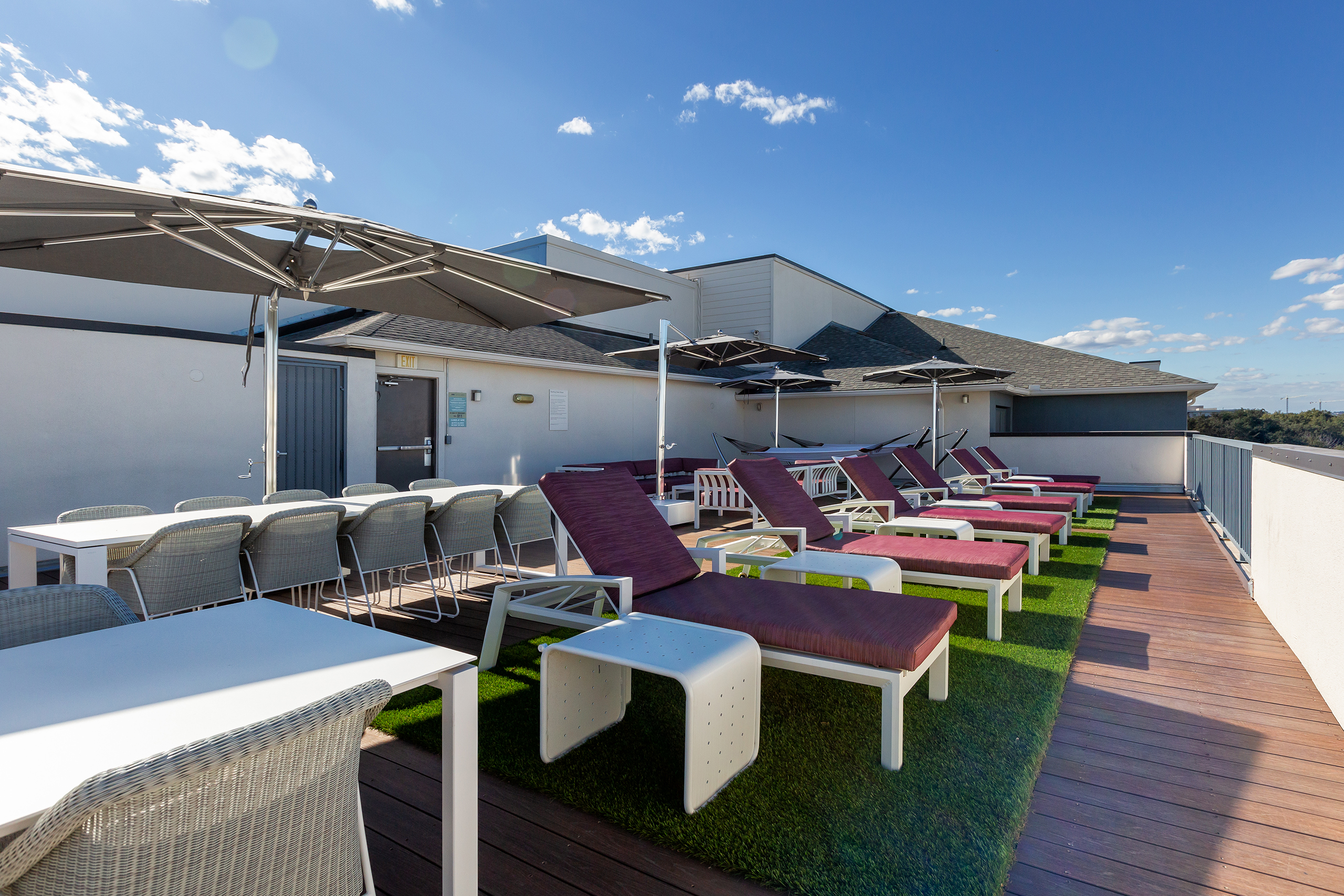 Luxury East Riverside Austin Apartments | AMLI South Shore