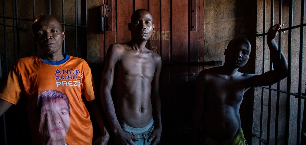 Personne ne mérite ces conditions de détention - Amnesty International ...