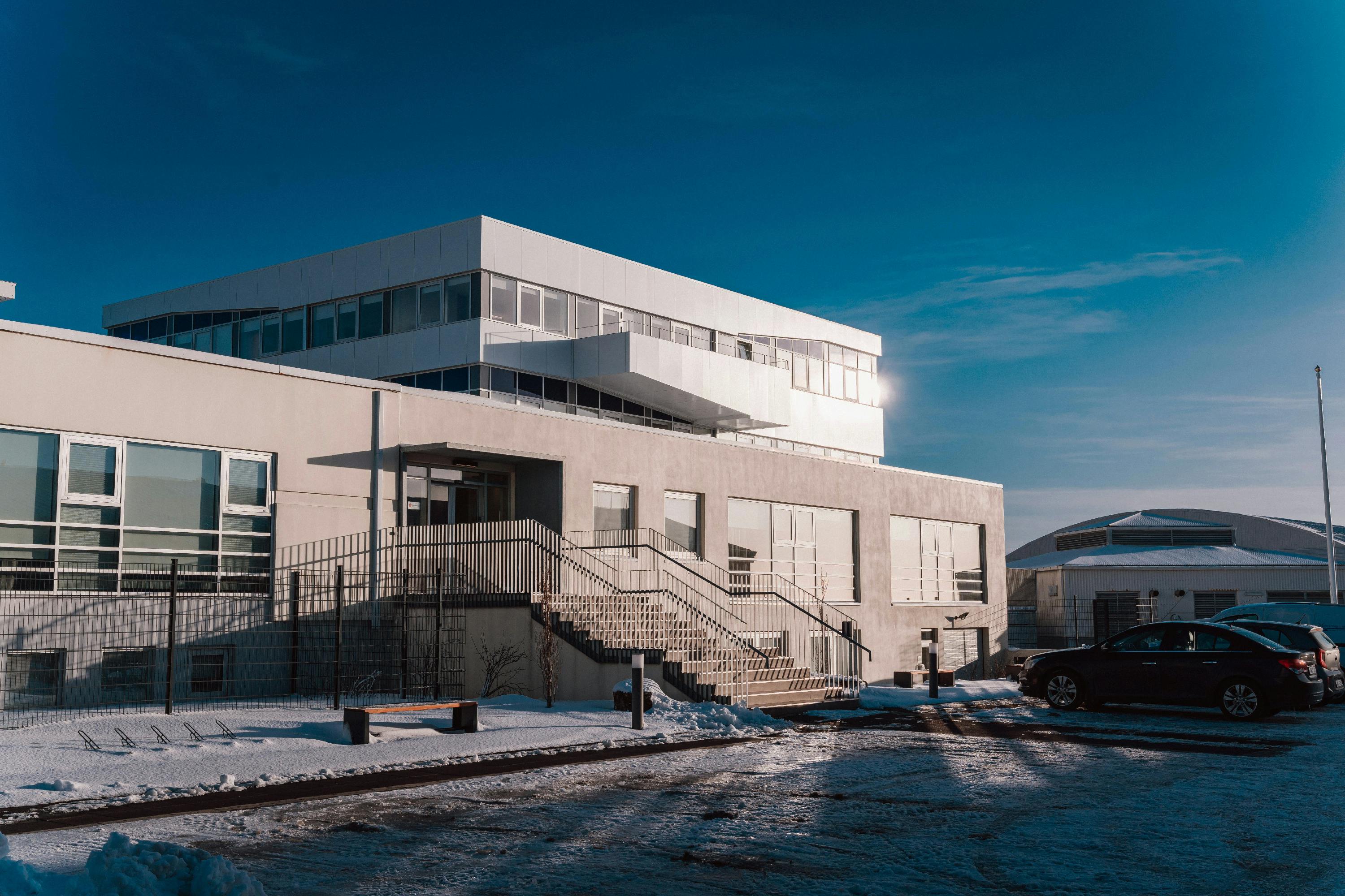 Record-Breaking Air Traffic in the Reykjavík Control Area in 2024 ...
