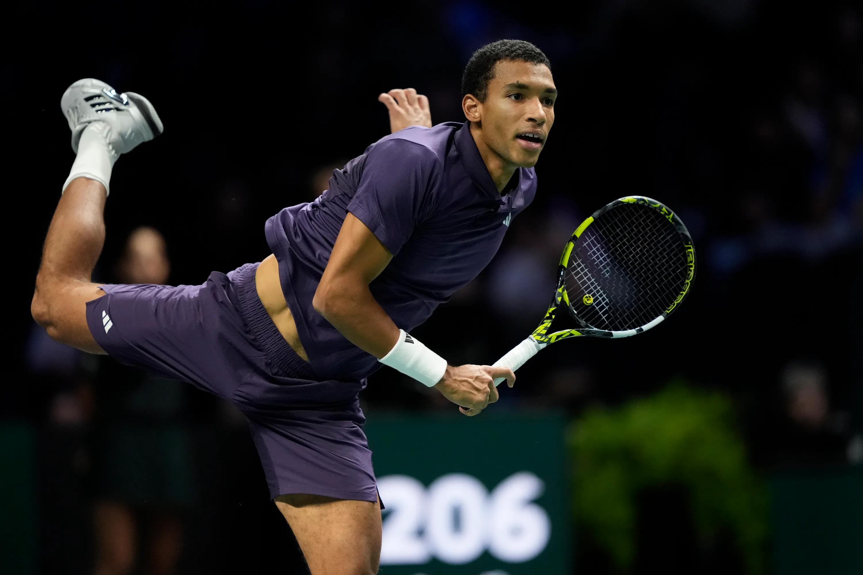 Round of 16: Fired up Felix | Rolex Paris Masters