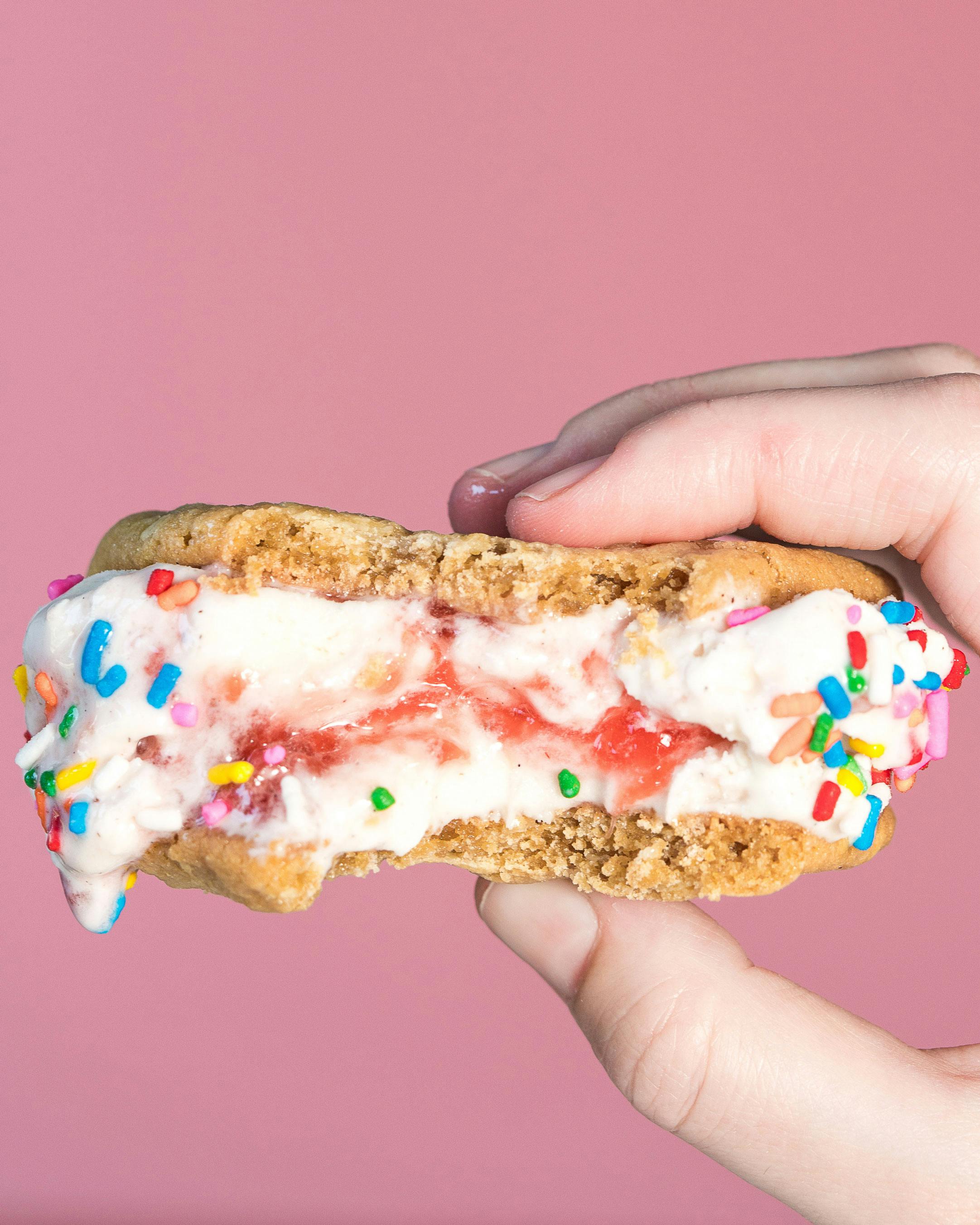 Ice Cream & Gouda Cookie Birthday Sandwiches - Artikaas
