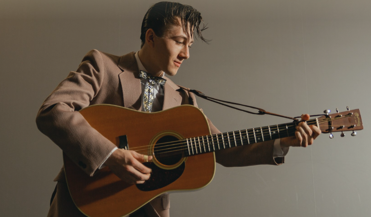 artsPlace - Jake Vaadeland & The Sturgeon River Boys LIVE at artsPlace