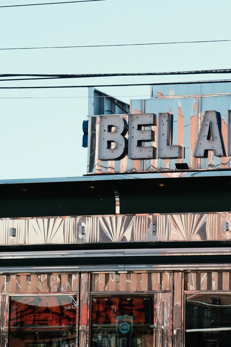 ASTORIA WEST | Astoria Queens Waterfront Apartments - Neighborhood