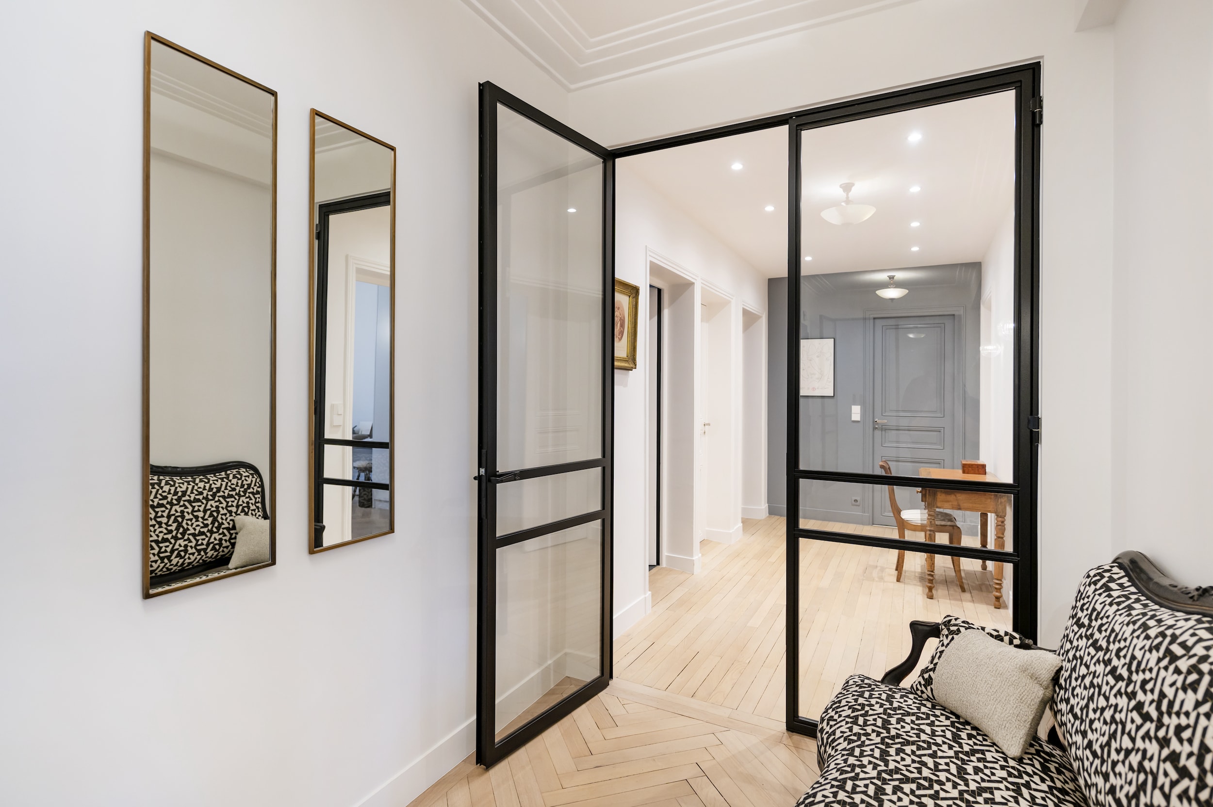 Double Glass Doors - Architecture / Atelier.M