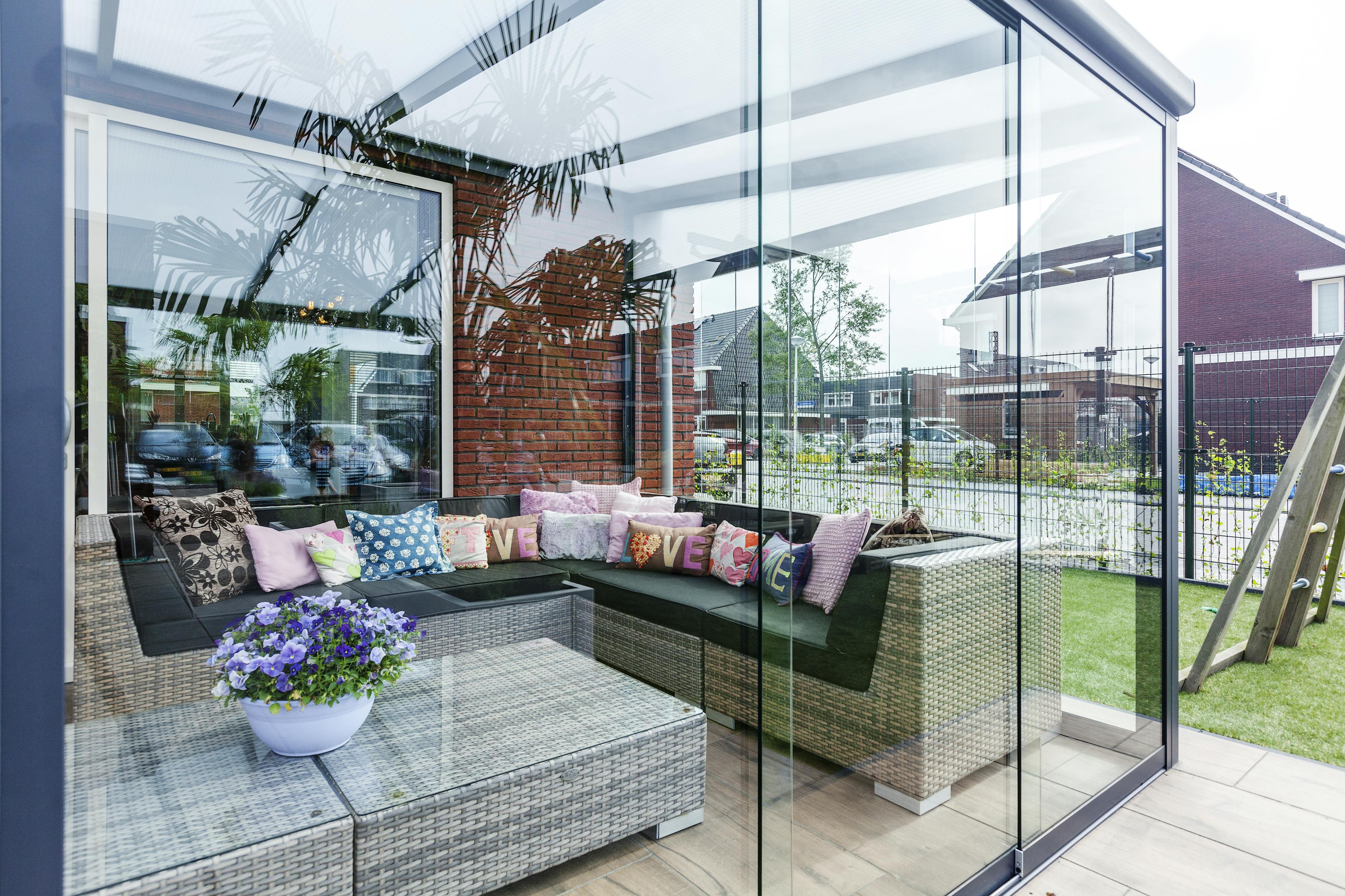 Glazen schuifwand opmeten: tips & juiste maten