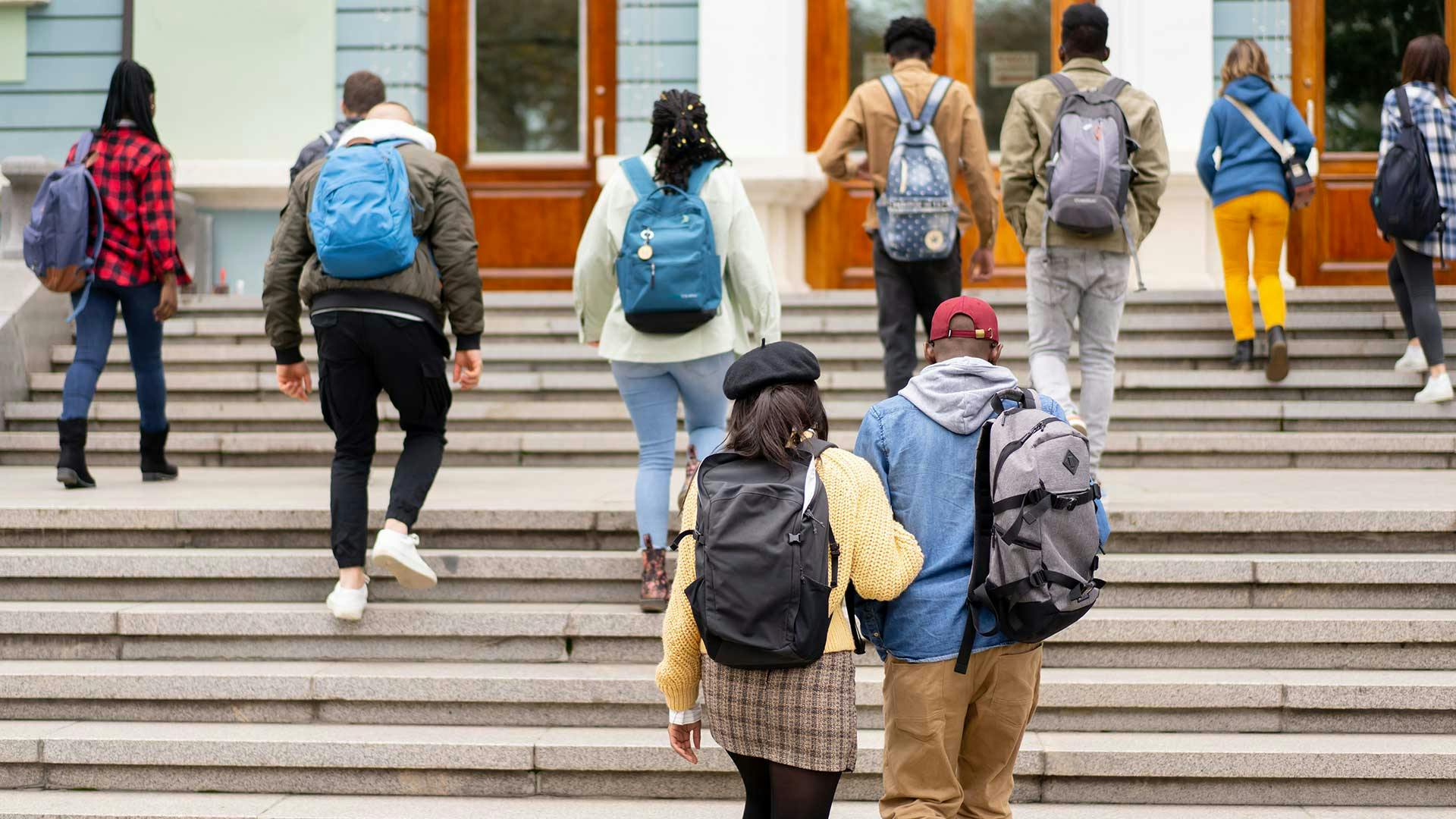 Beyond the classroom: artificial intelligence and predictive analytics ...