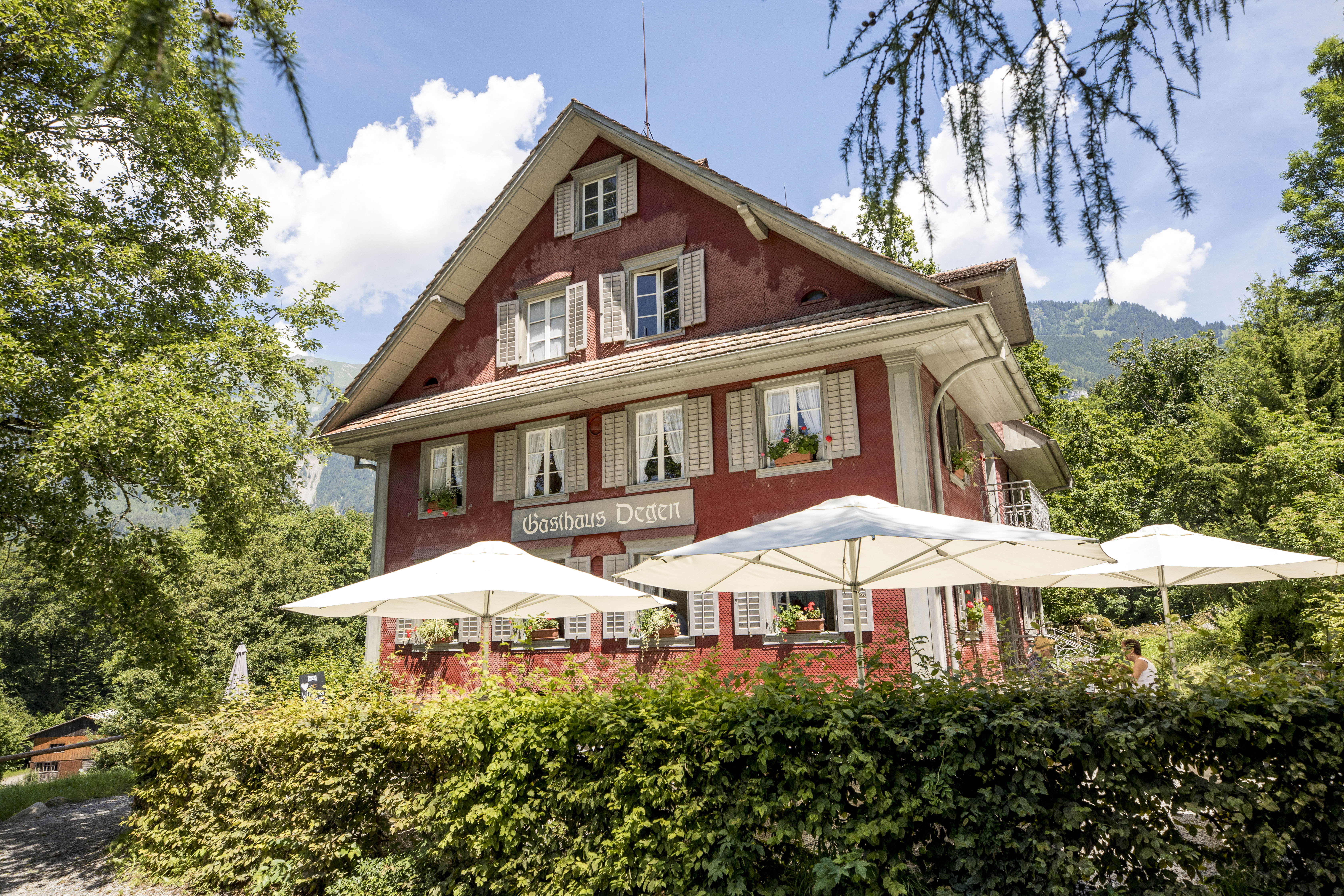 Circus trailer snack bar