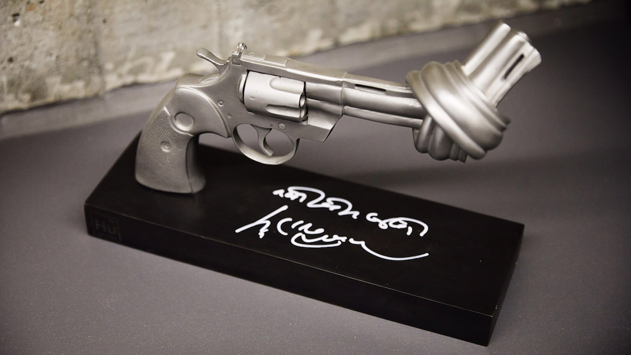 Recycled Weapons Become a Sculpture for Peace | Barnebys Magazine