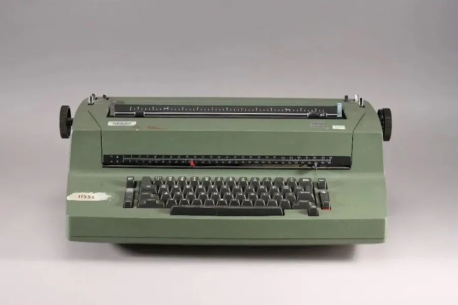The Transformer of Type: The History of the Typewriter | Barnebys Magazine