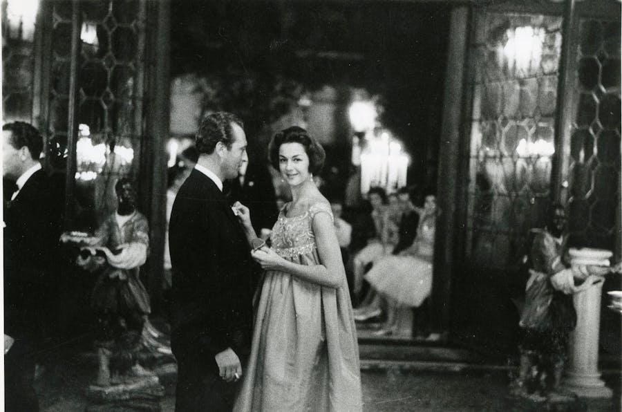 The Interiors of Venice's Famed Palazzo Volpi Go to Auction | Barnebys ...