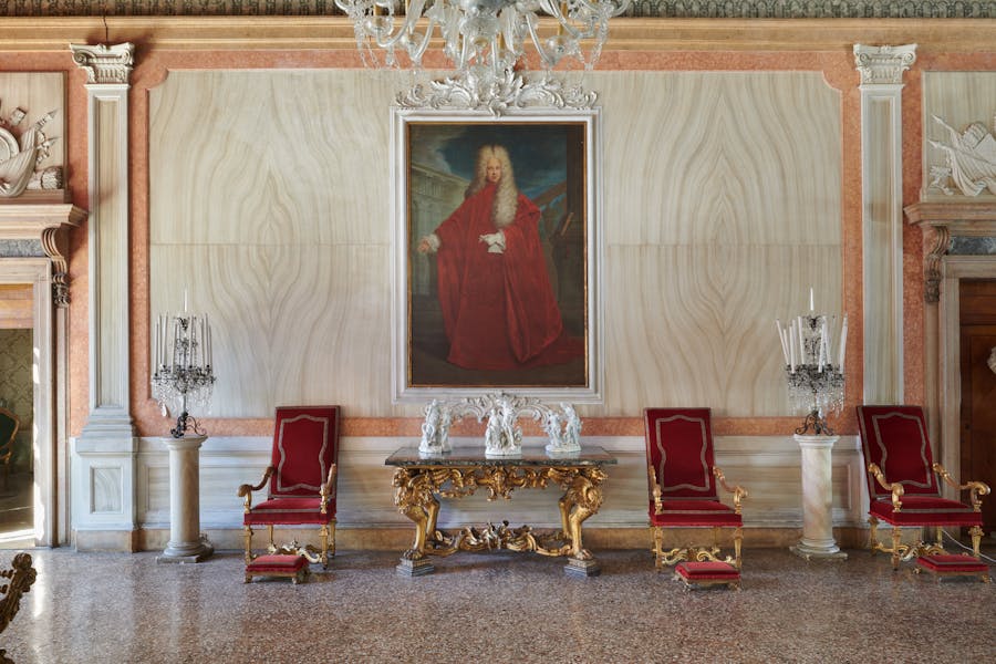 The Interiors of Venice's Famed Palazzo Volpi Go to Auction | Barnebys ...