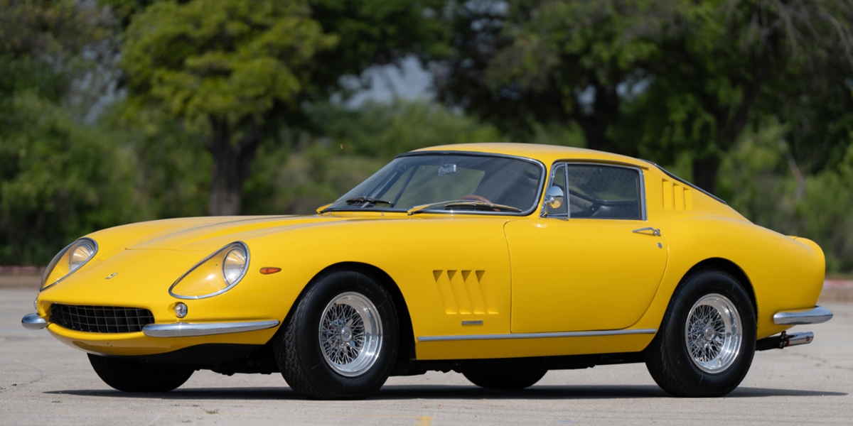 Iconic Ferraris and Aston Martins Race to Auction | Barnebys Magazine