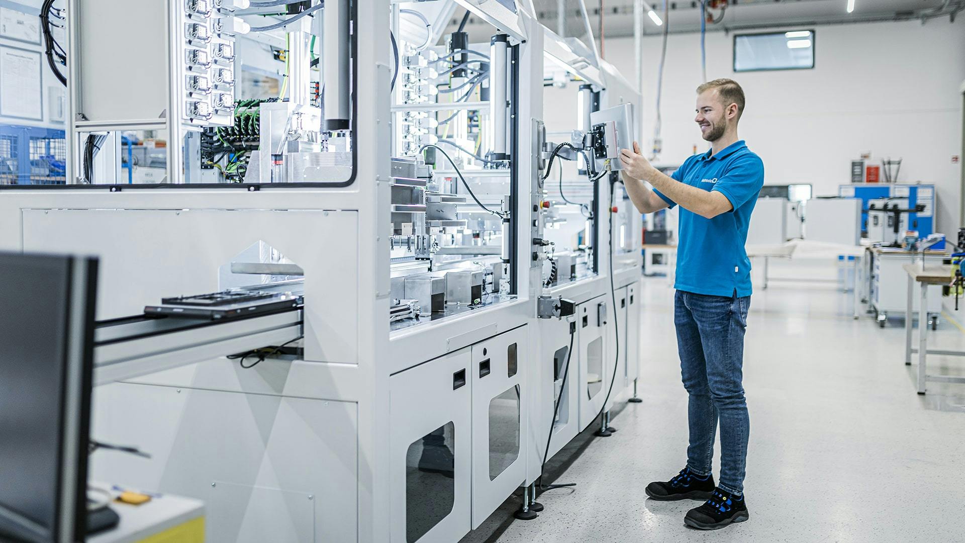 Thermoplastic joining process Heat Staking | bdtronic