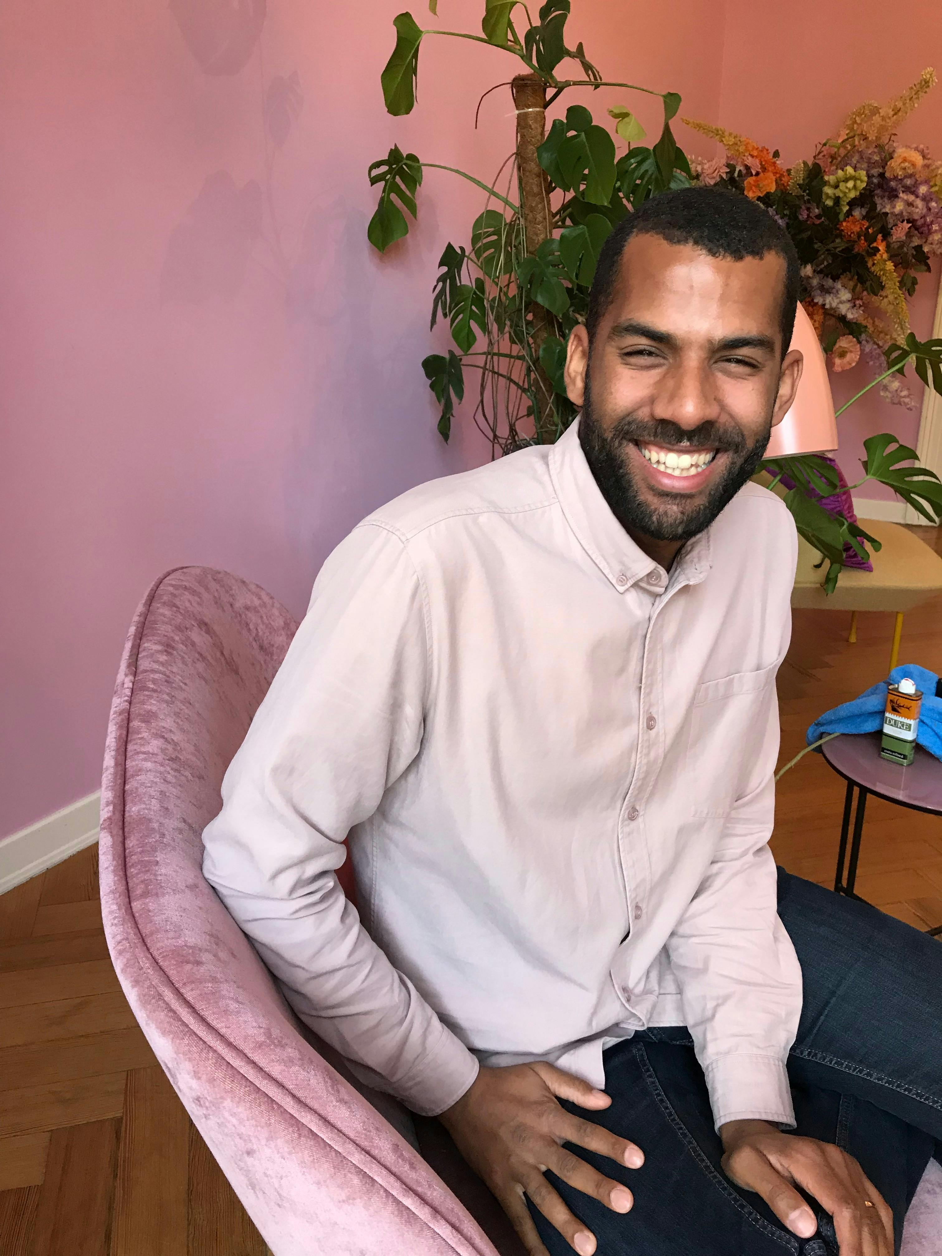 Das Beauty-Verhör mit Jamal Musa — Beige