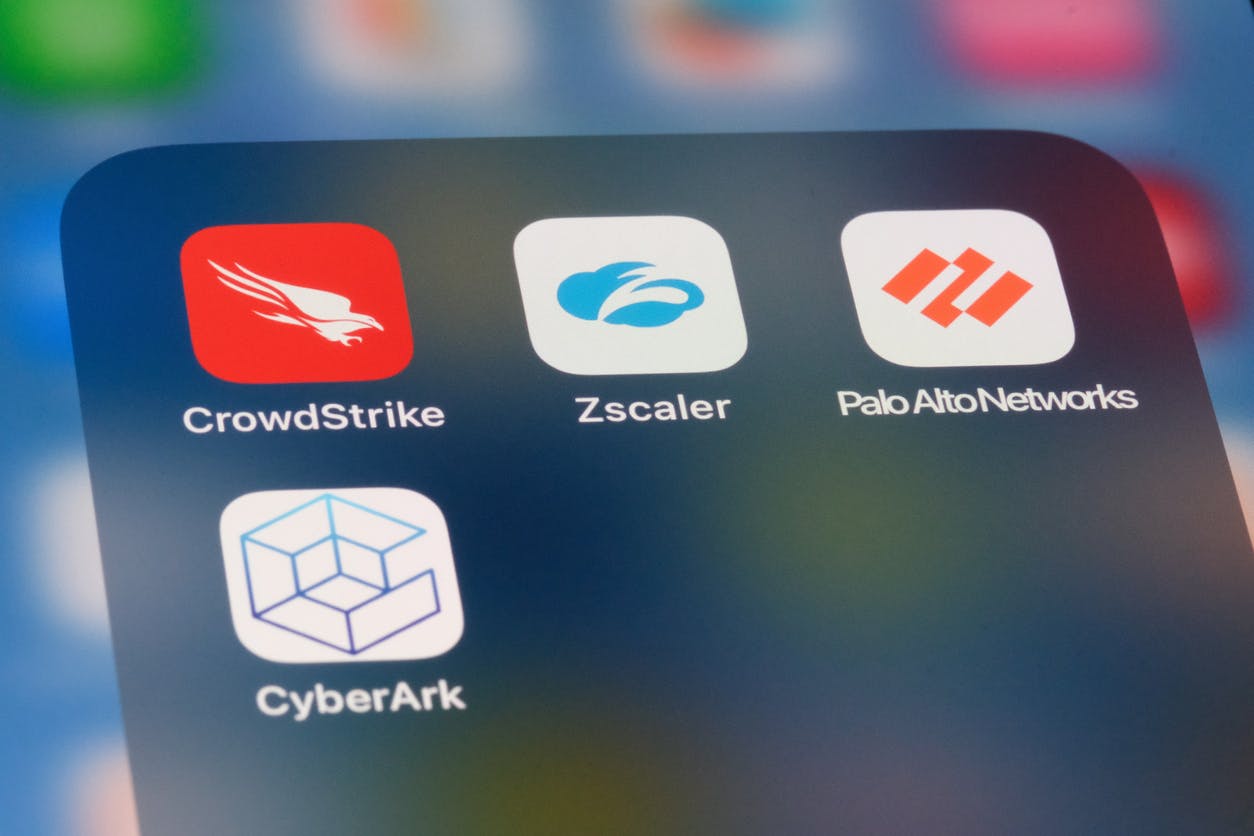 Cybersecurity Stocks: CrowdStrike Soars While Palo Alto And Zscaler Fall