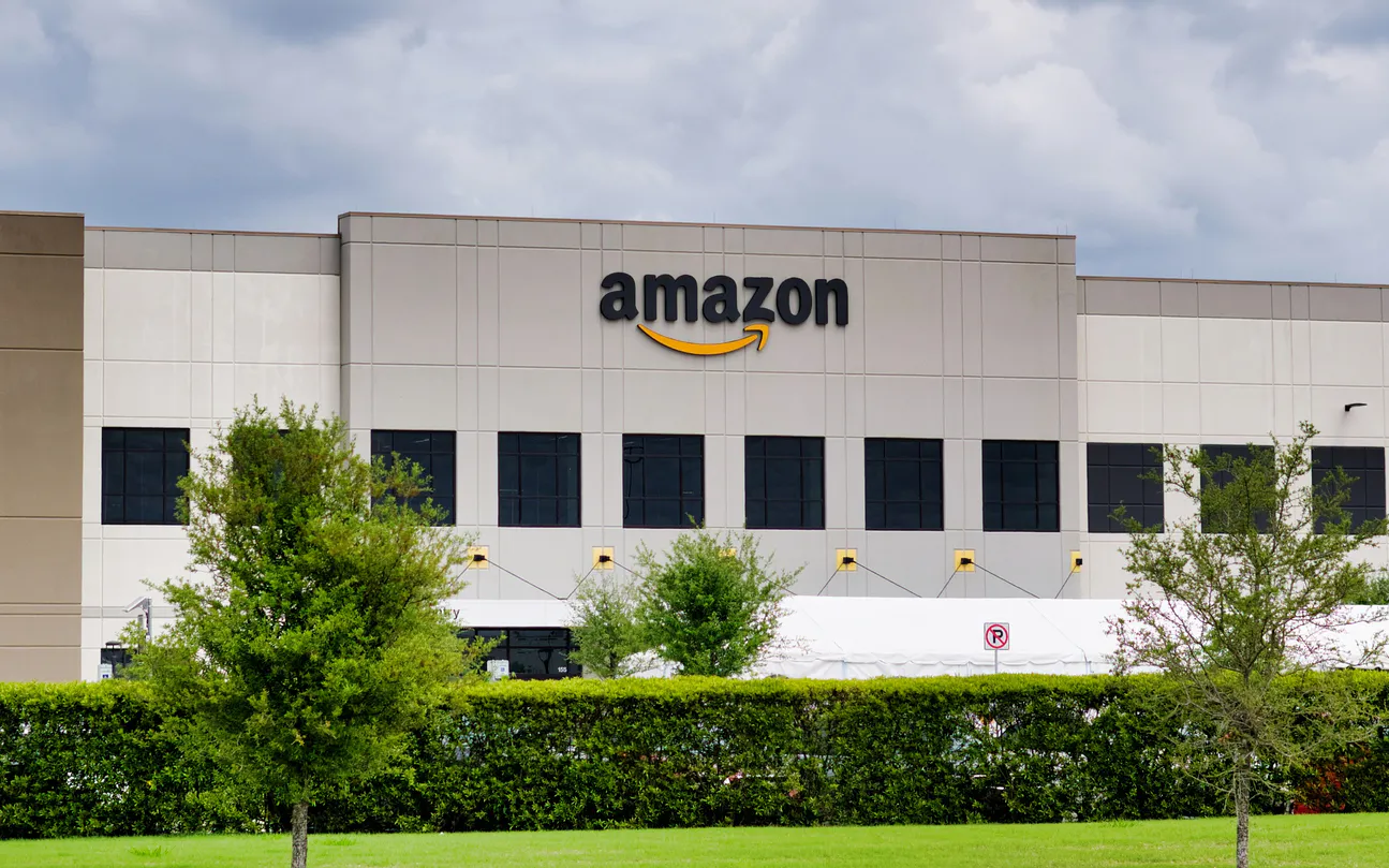 Amazon Stock: Nearing $2 Trillion Club From AWS Growth & Ads Catalyst