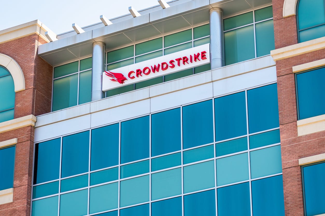 CrowdStrike Stock: Cloud Darling Reports Weak Sequential Key Metrics