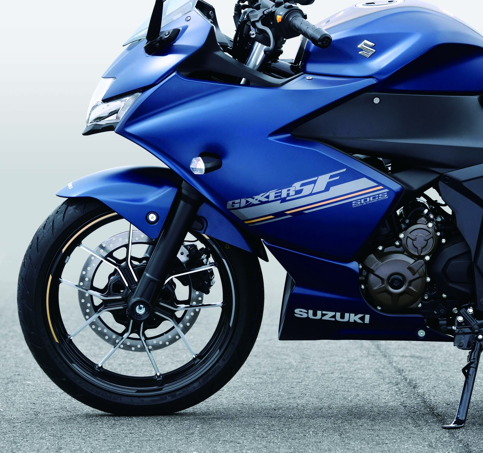 Suzuki gixxer sf price store