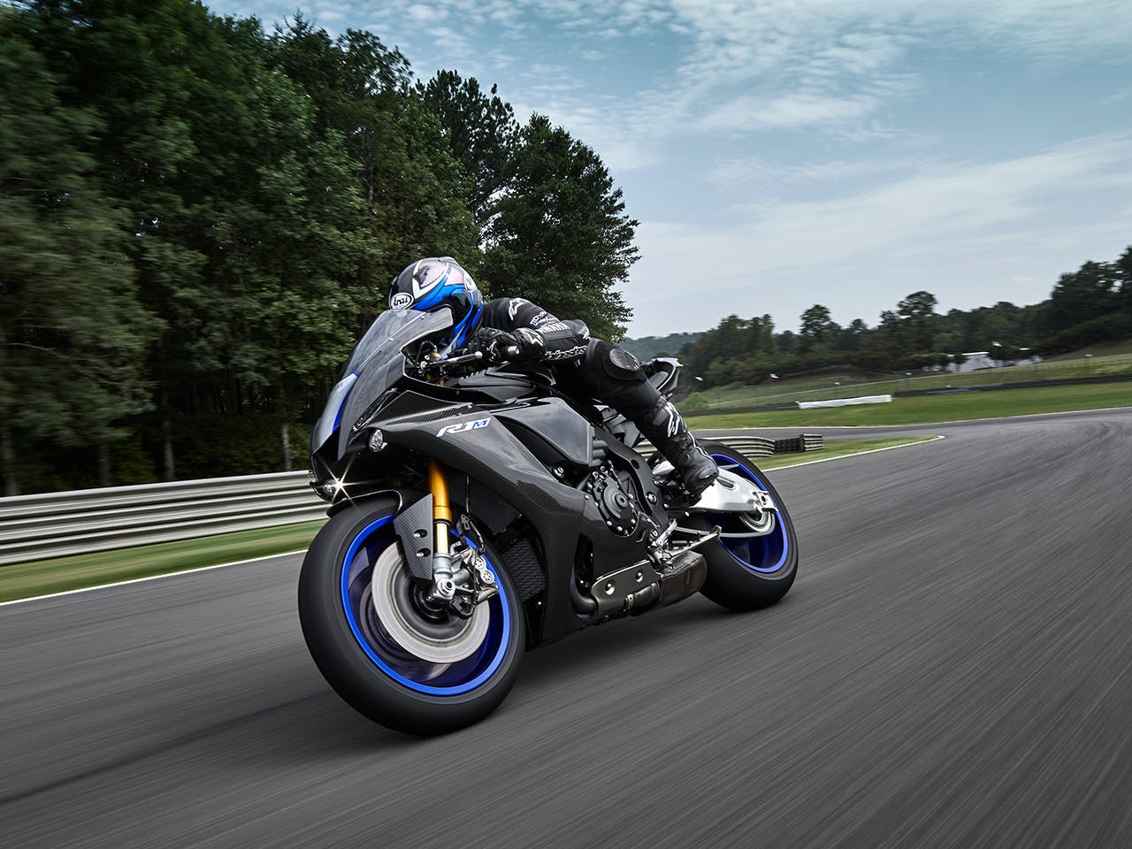 Yamaha YZF-R1M | Best Prices & Test Rides | Bikebiz Sydney