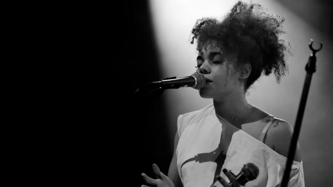 De collabo's van Andreya Triana - BIRD